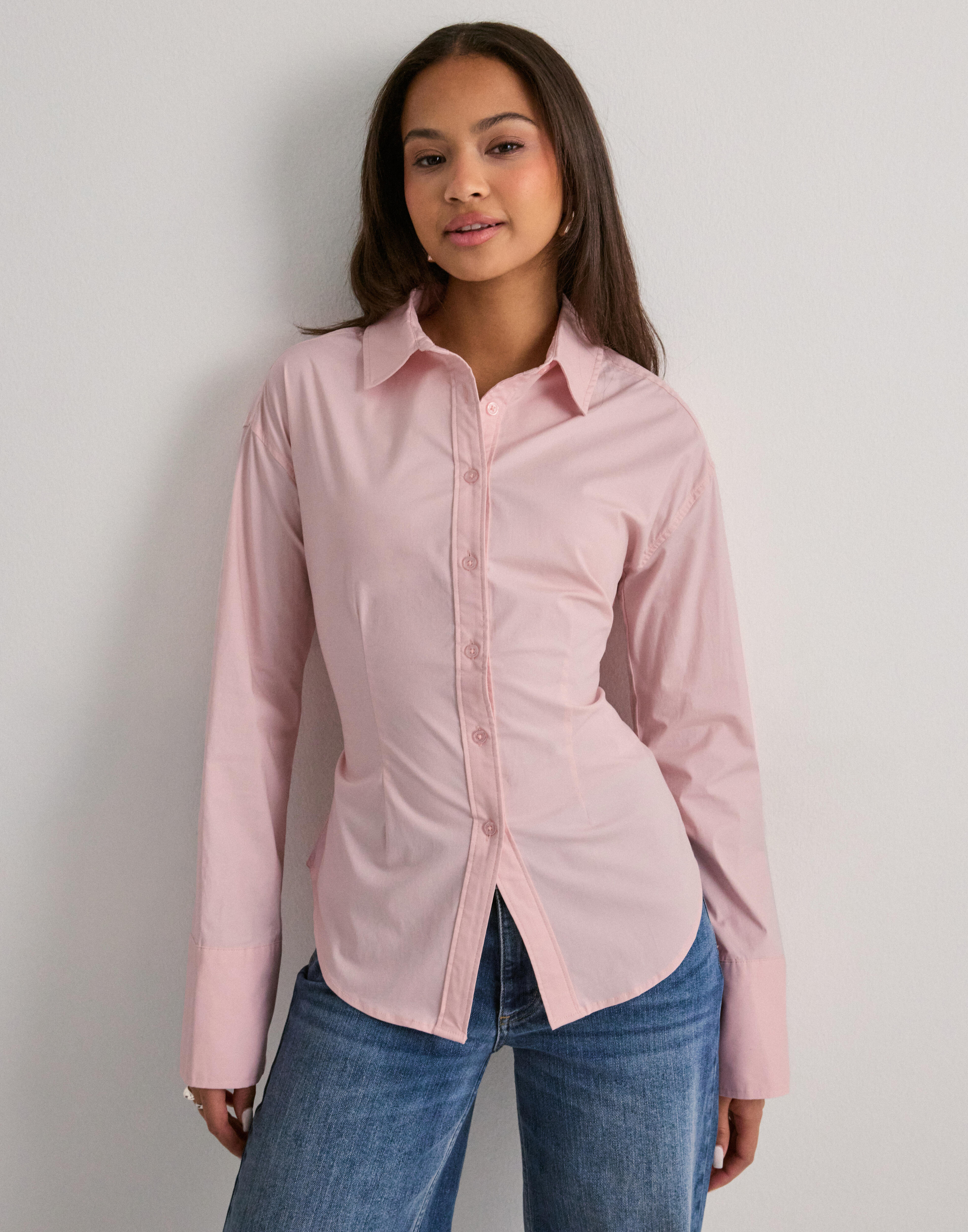Køb Gina Tricot Shaped blouse - Light Pink | Nelly.com