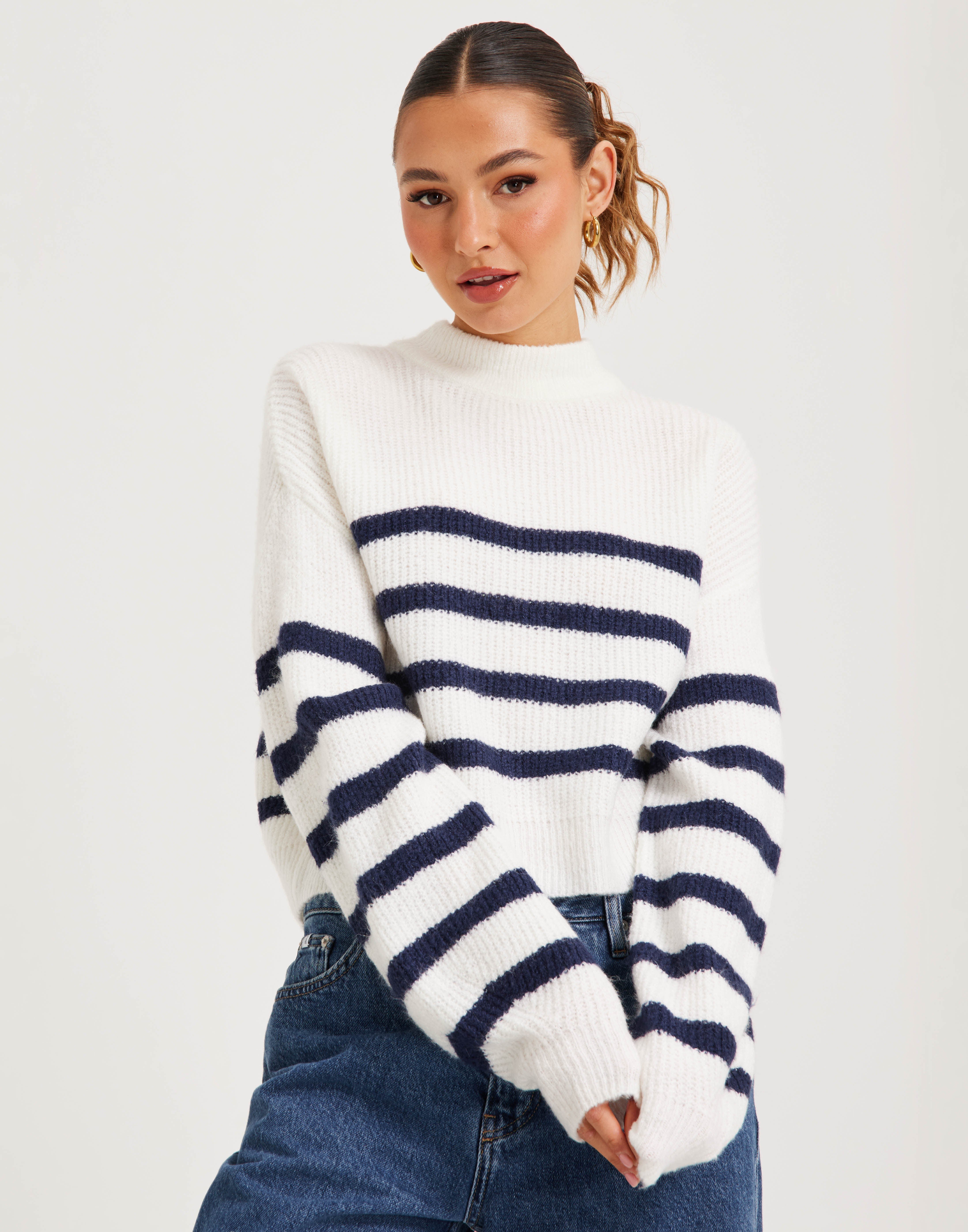 Köp Nelly Soft Knit Sweater - White/Navy | Nelly.com