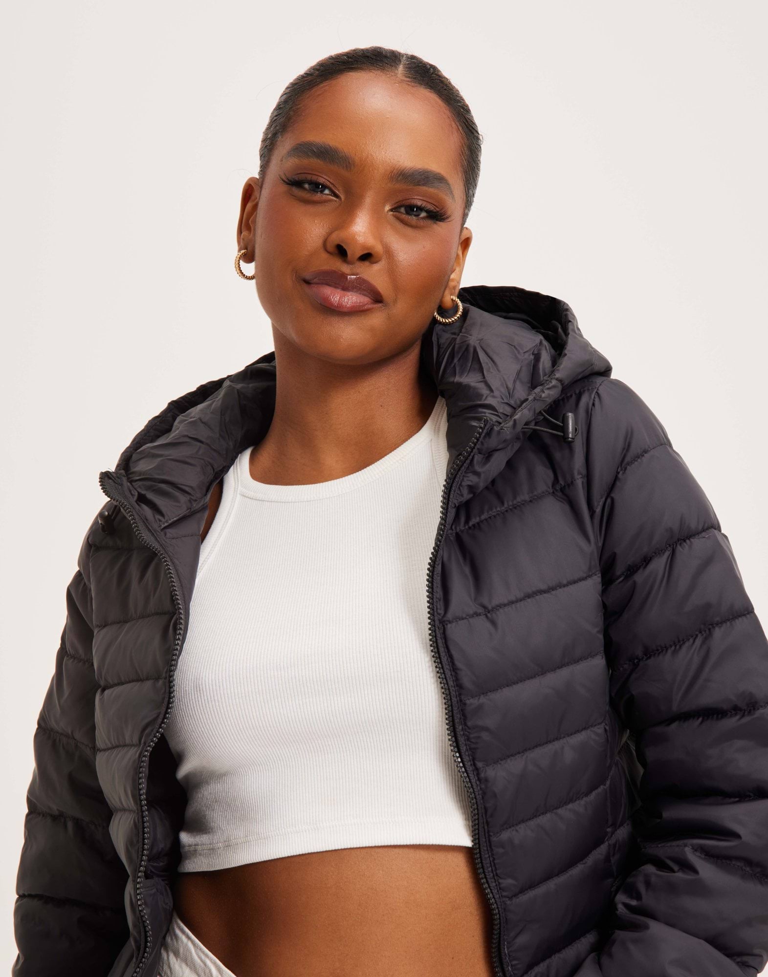 Köp Only onlTAHOE HOOD JACKET OTW NOOS - Black | Nelly.com