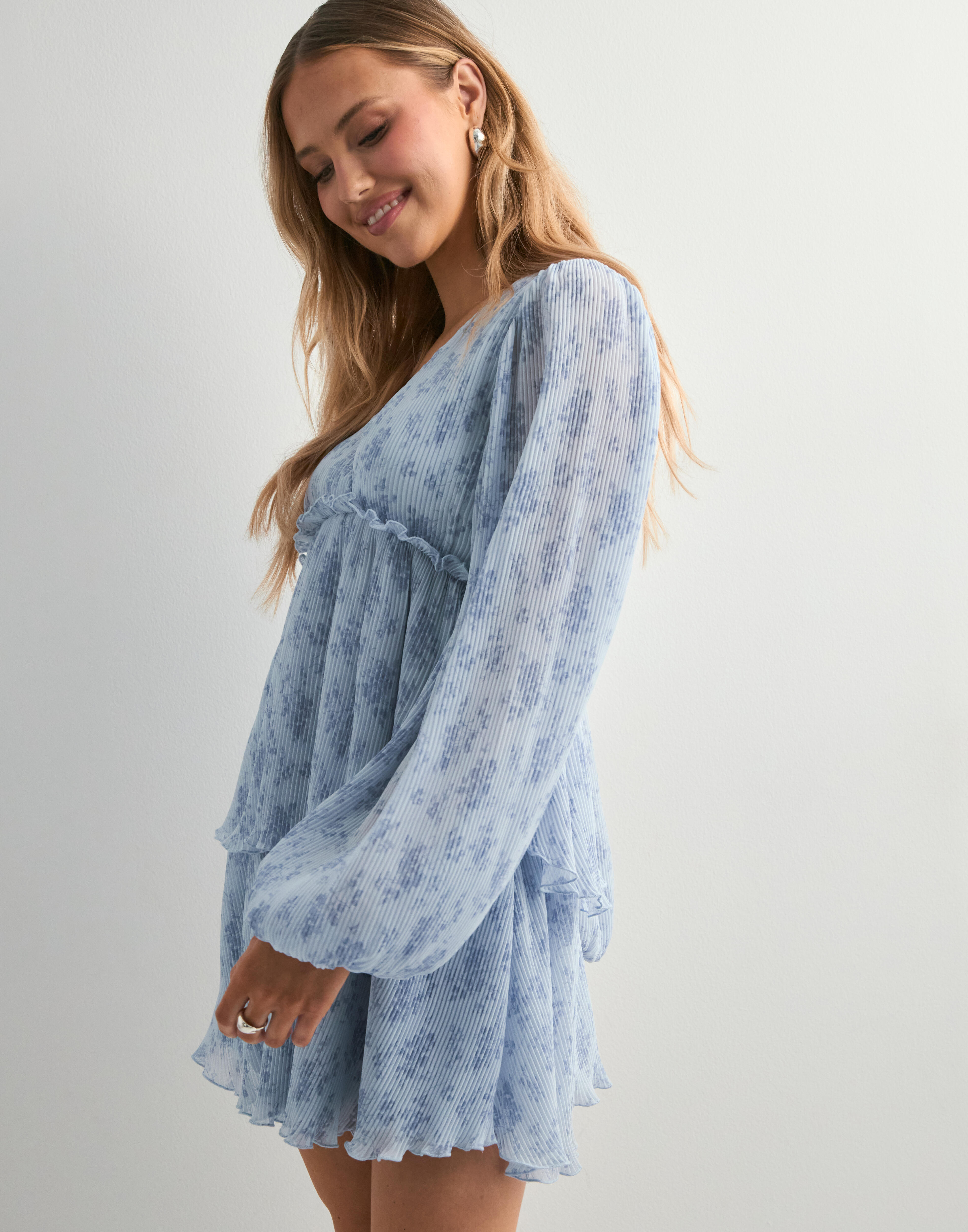 Köp Nelly Fine Pleated Dress - Floral | Nelly.com