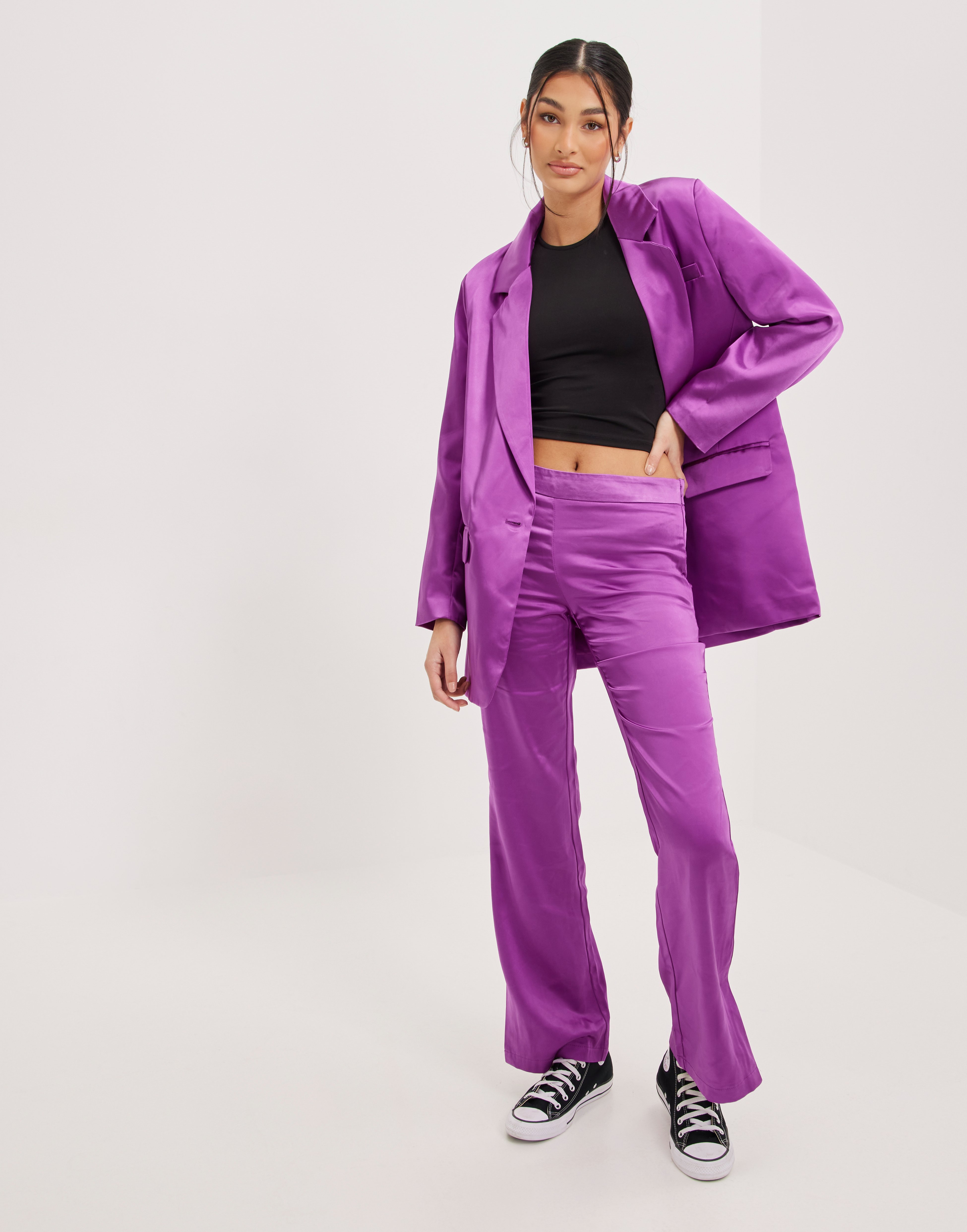 Buy Only ONLPAIGE-MAYRA MW FLARED SLIT PANT - Willowherb | Nelly.com