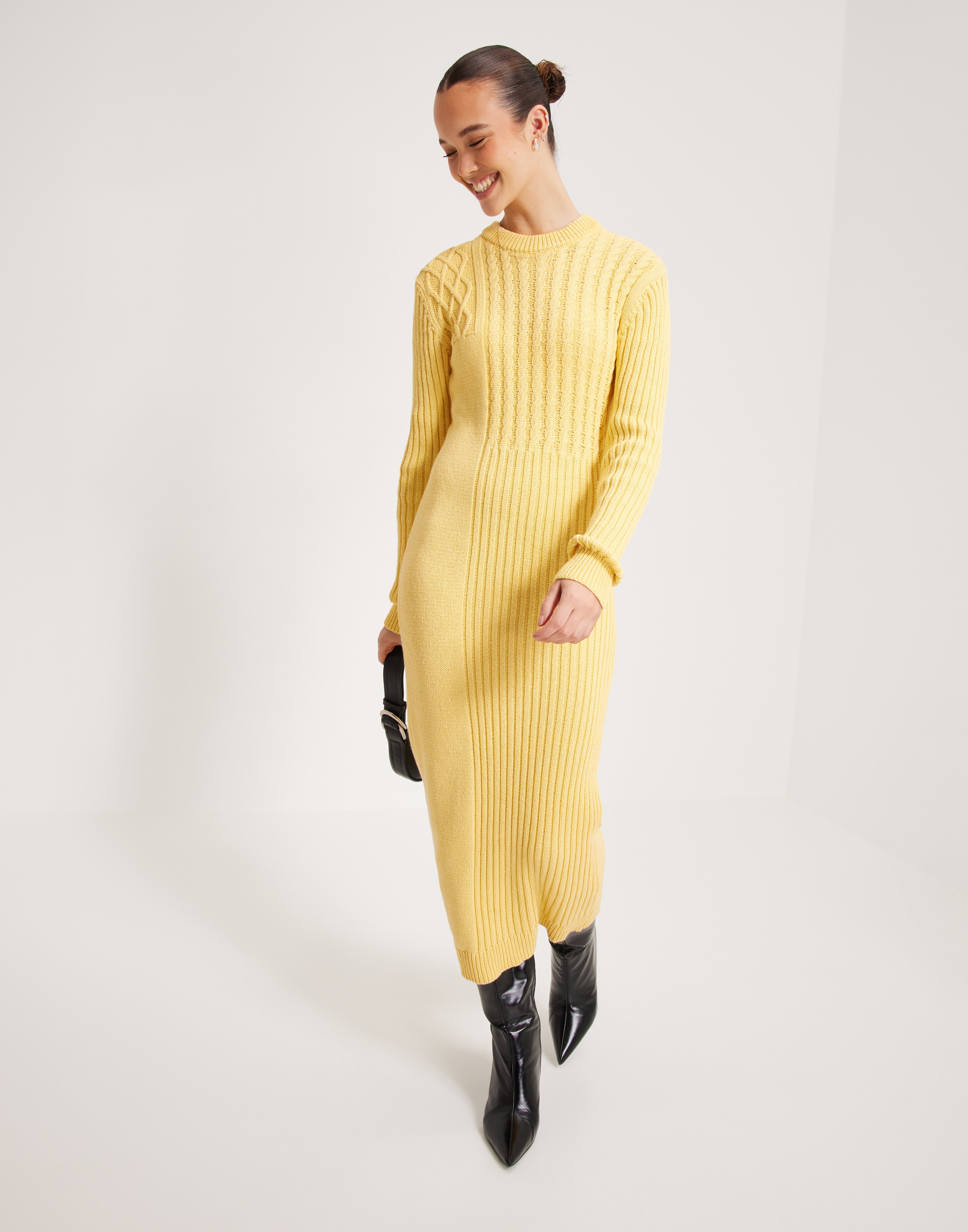 Köp Mads Nørgaard Patch Lilium Dress - *NY*Double Cream | Nelly.com