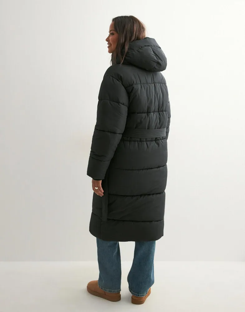 Kjøp Nelly Long Puffer Coat - Black | Nelly.com