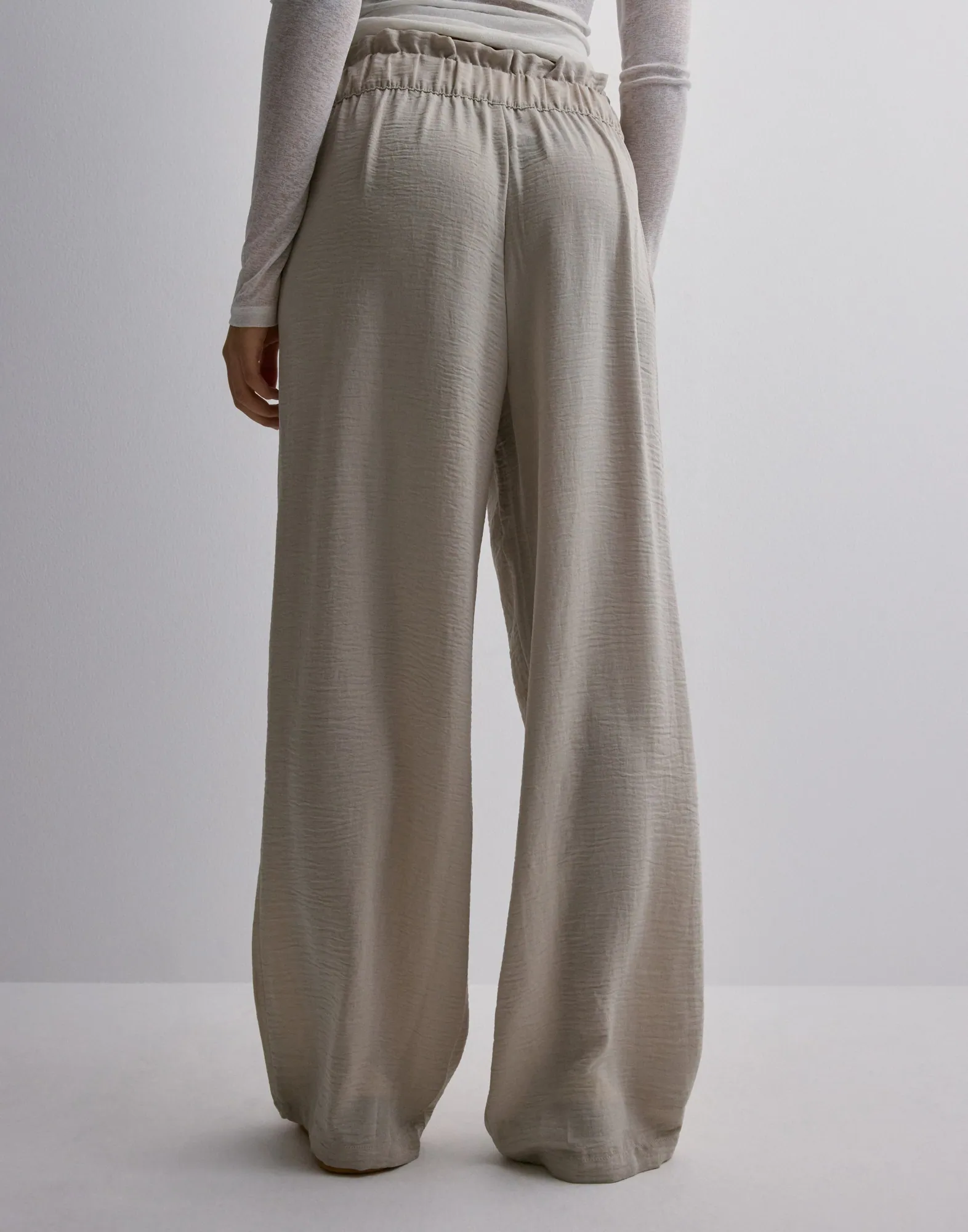 Buy JDY JDYDIVYA LIFE HW WIDE PANTS WVN NOO - Chateau Gray | Nelly.com