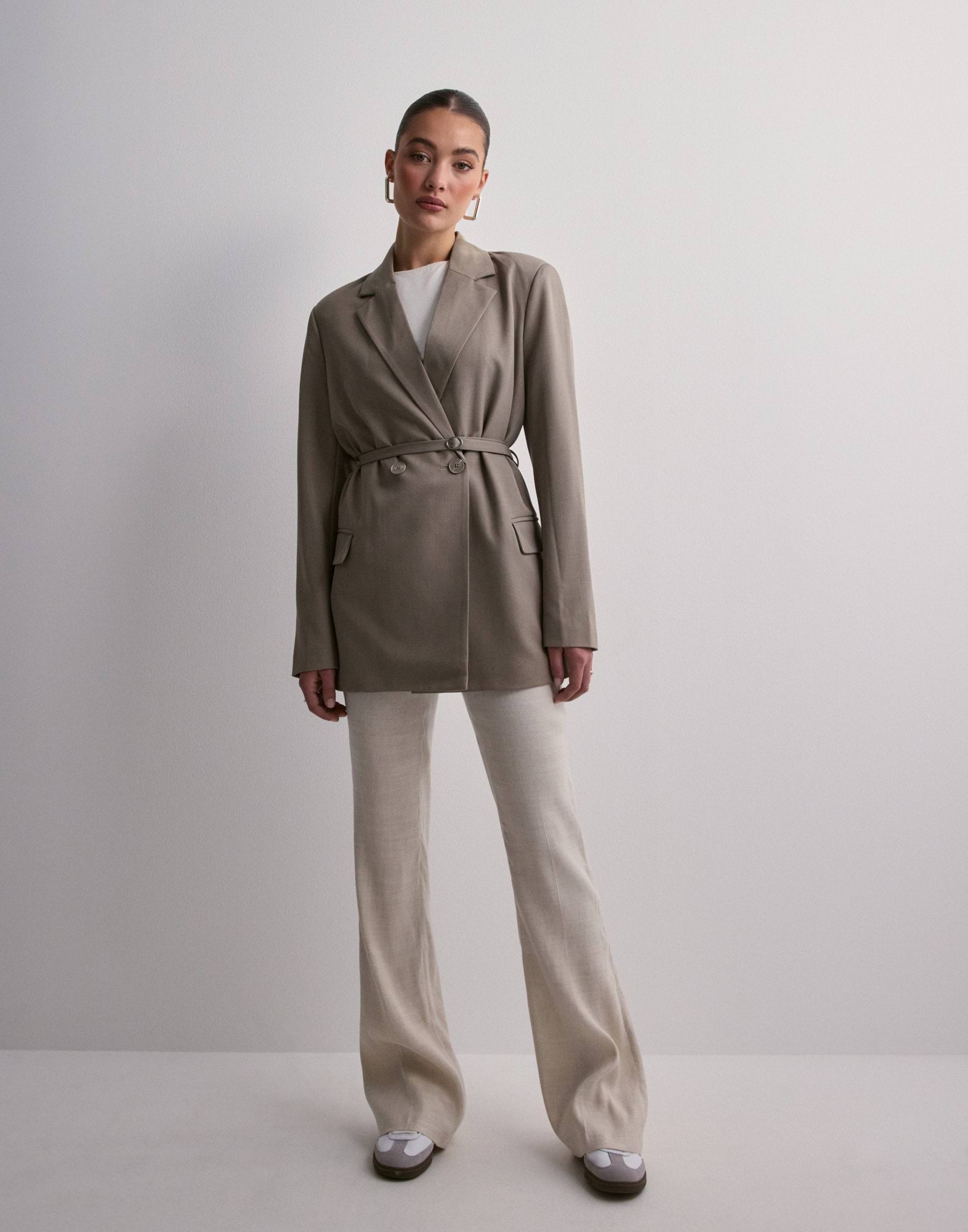 Köp Only ONLHELENE L/S MEL BELT BLAZER CC TL - Walnut Melange | Nelly.com