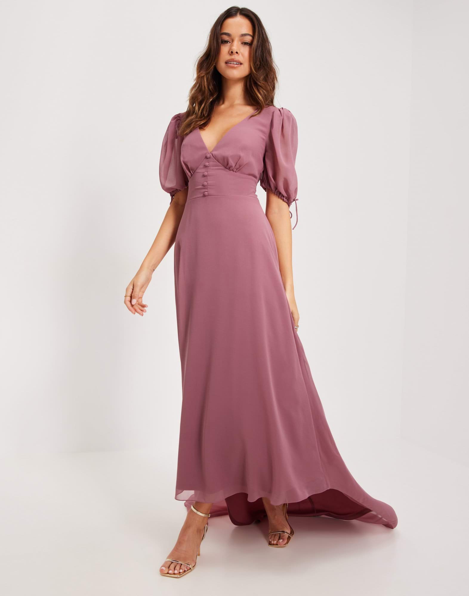 Osta Maya BUTTON FRONT PUFF SLEEVE MAXI WITH TRAIN AND OPEN BACK ...