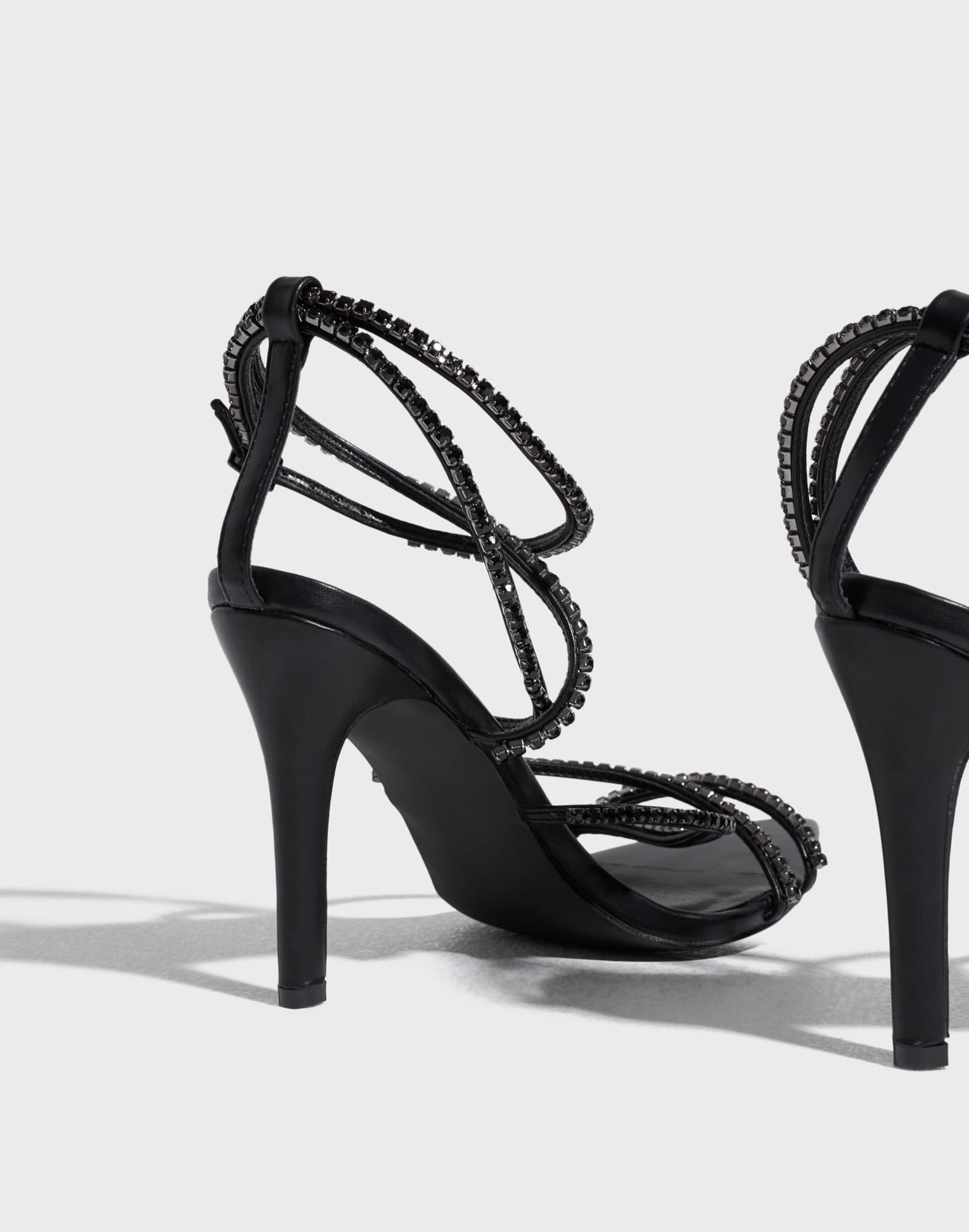 Köp Nelly Rhinestone Strappy Heel - Black | Nelly.com
