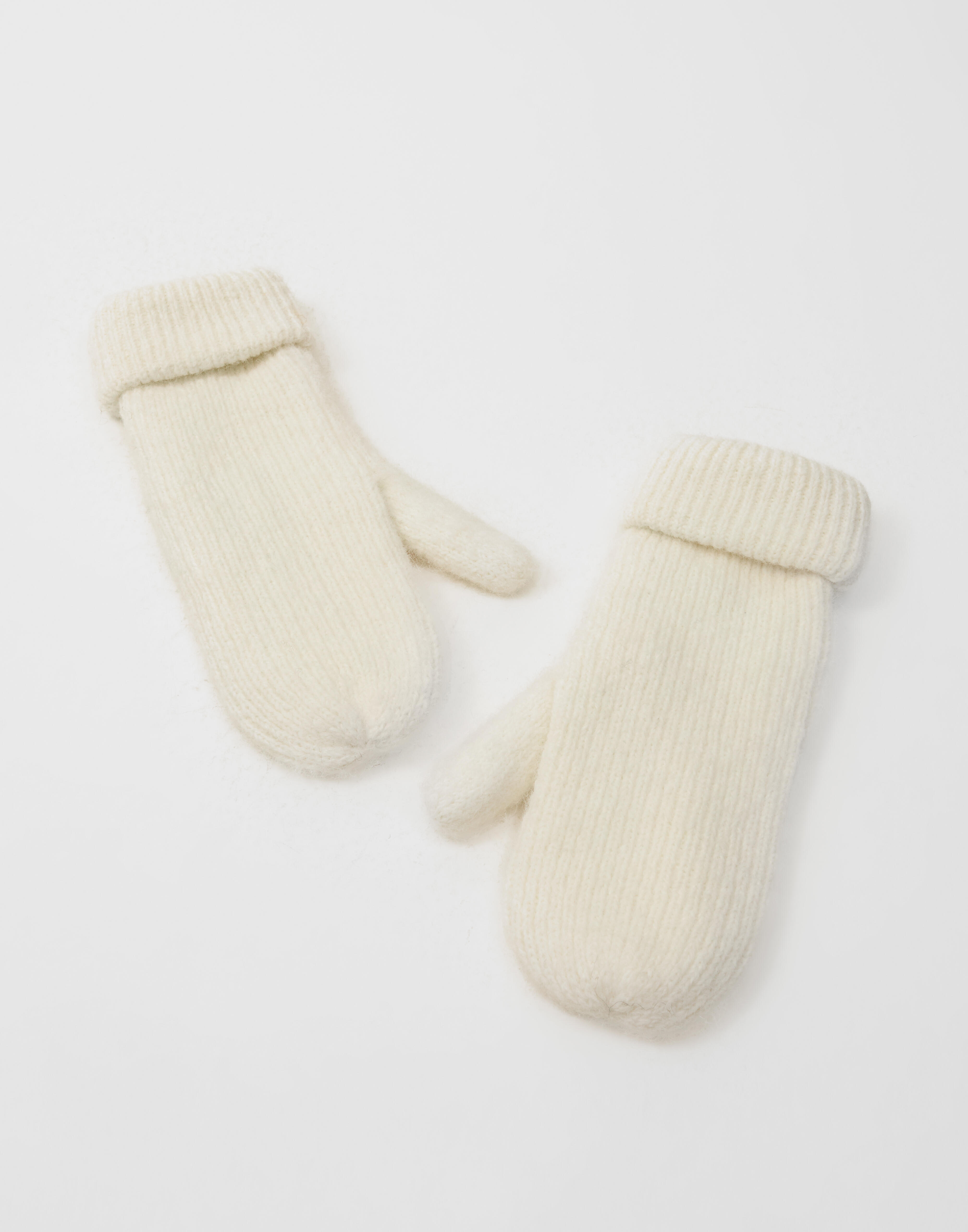 Kjøp Nelly Fuzzy Mittens - White | Nelly.com