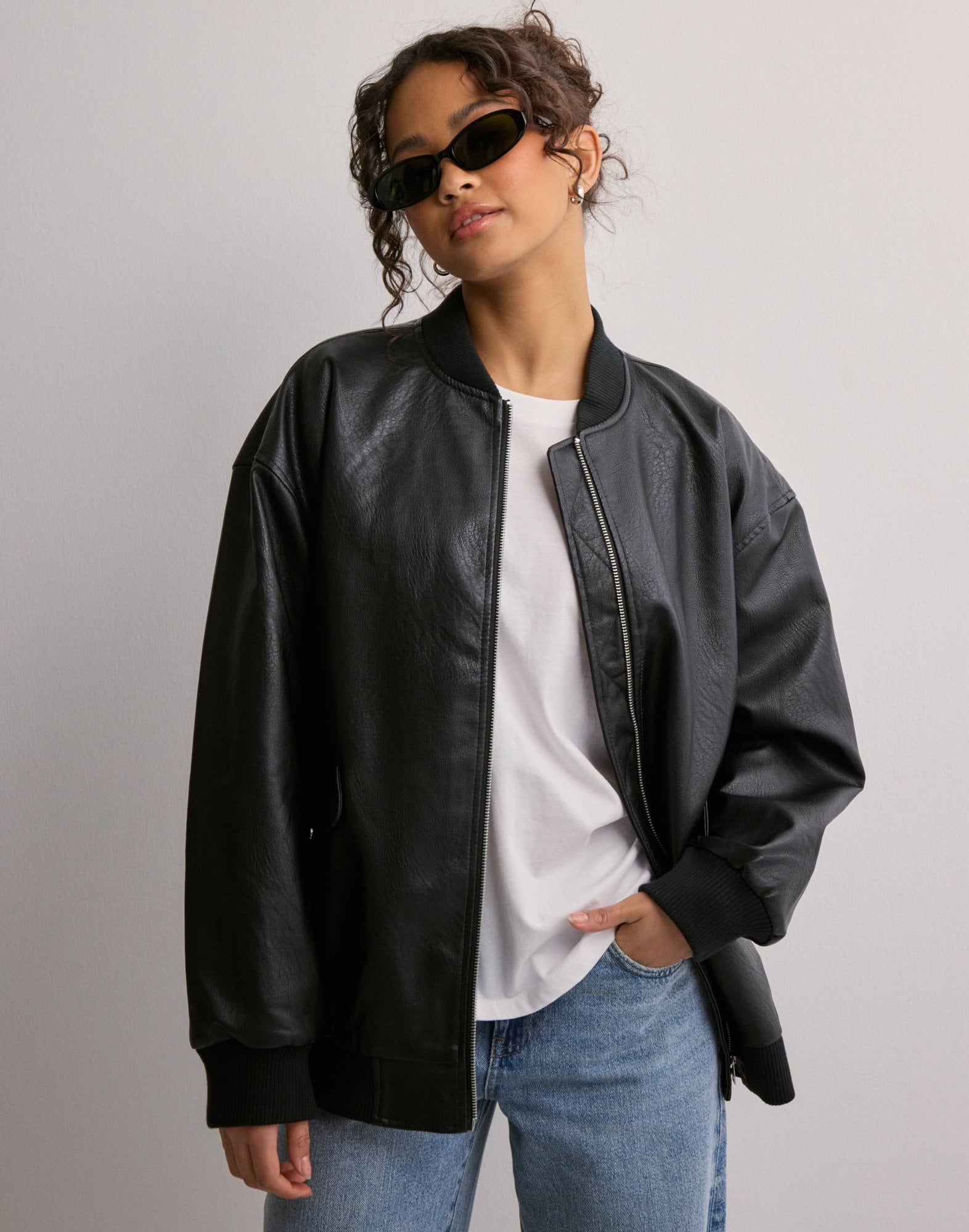 Buy Vero Moda VMAGATE COATED JACKET WCP - Black | Nelly.com