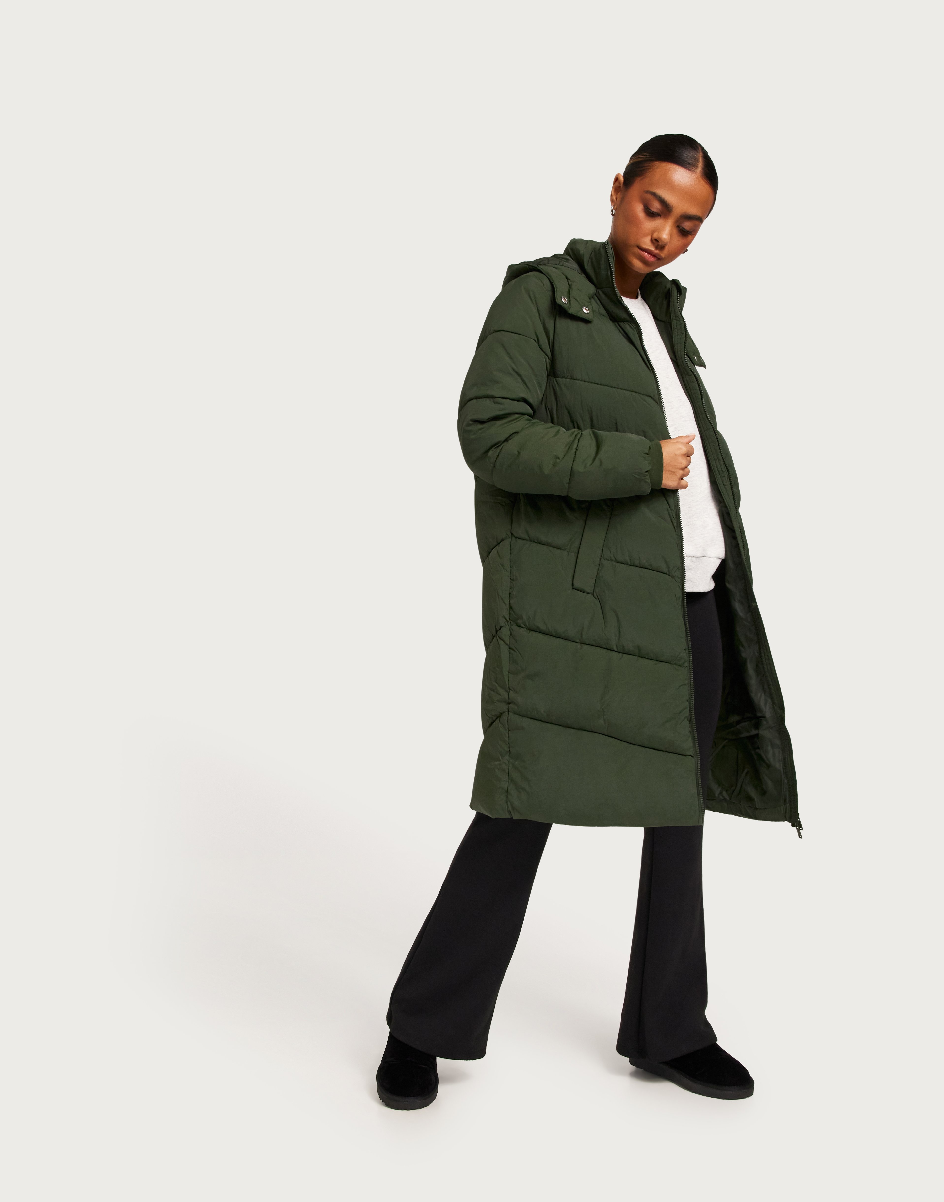 Köp Pieces PCJAMILLA LONG PUFFER JACKET NOOS B - Duffel Bag | Nelly.com