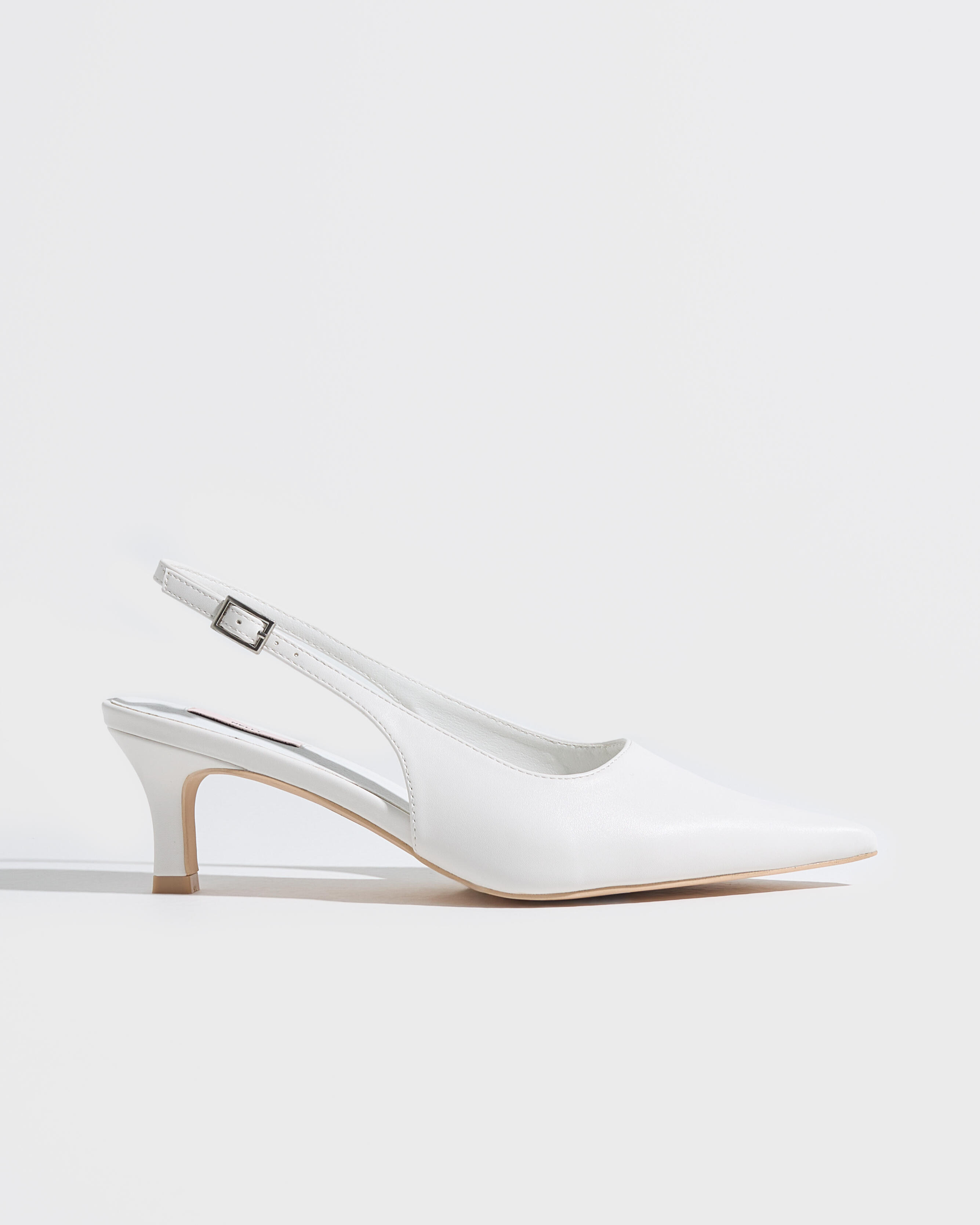 Köp Nelly Pointy Low Slingback - White | Nelly.com