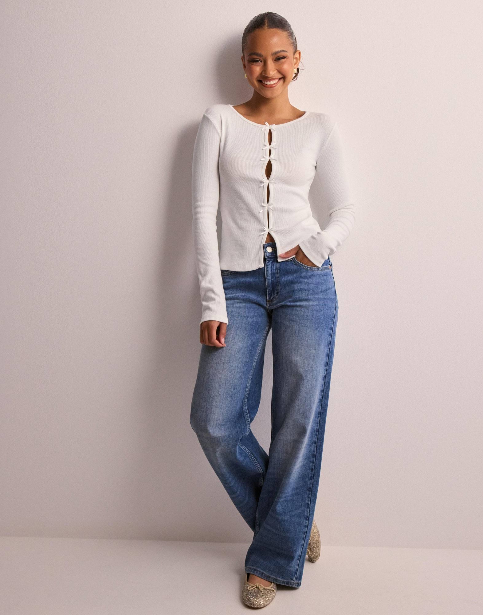 Köp Nelly Rib Bow Ls Top - White