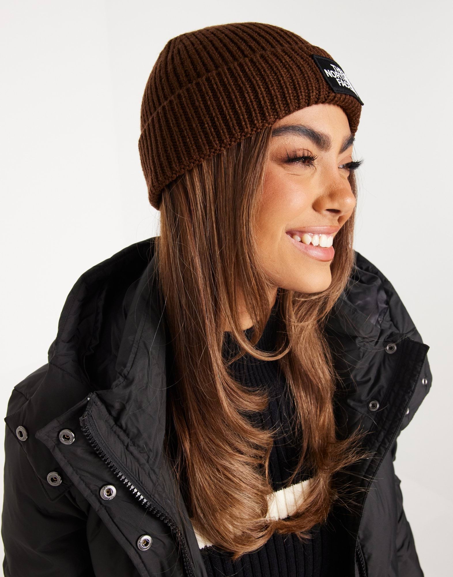 Osta The North Face TNF Logo Box Cuffed Beanie - Dark | Nelly.com