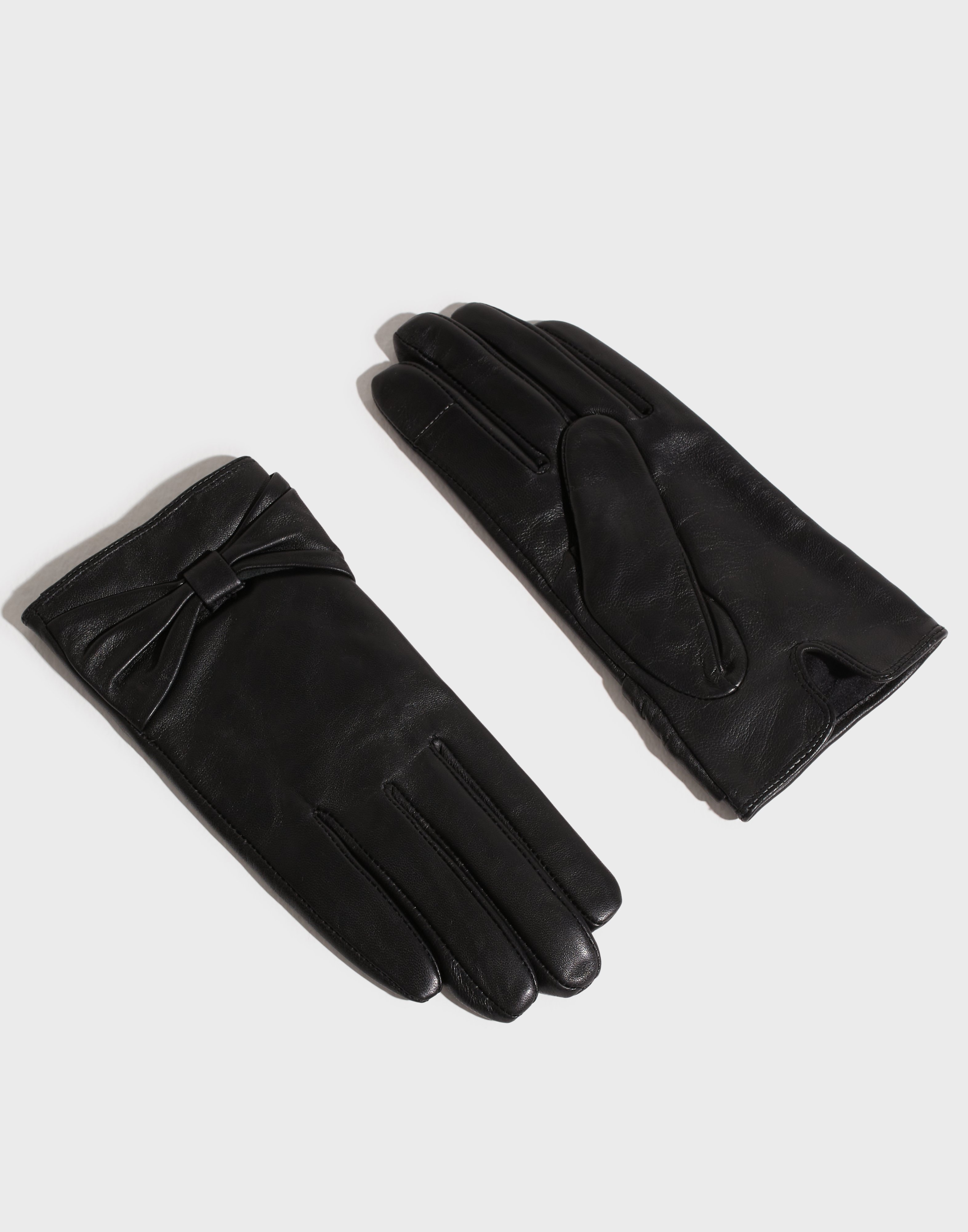 Köp Pieces PCFEMANA LEATHER SMART GLOVES - Black | Nelly.com