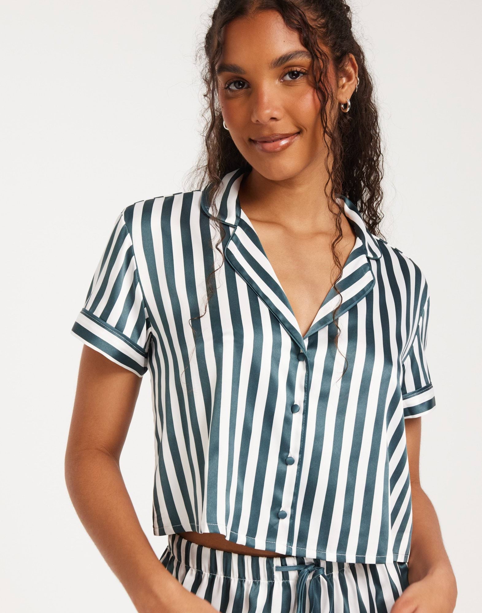 Osta Hunkemöller Jacket SS Satin Stripe - *NY*Green Gables | Nelly.com