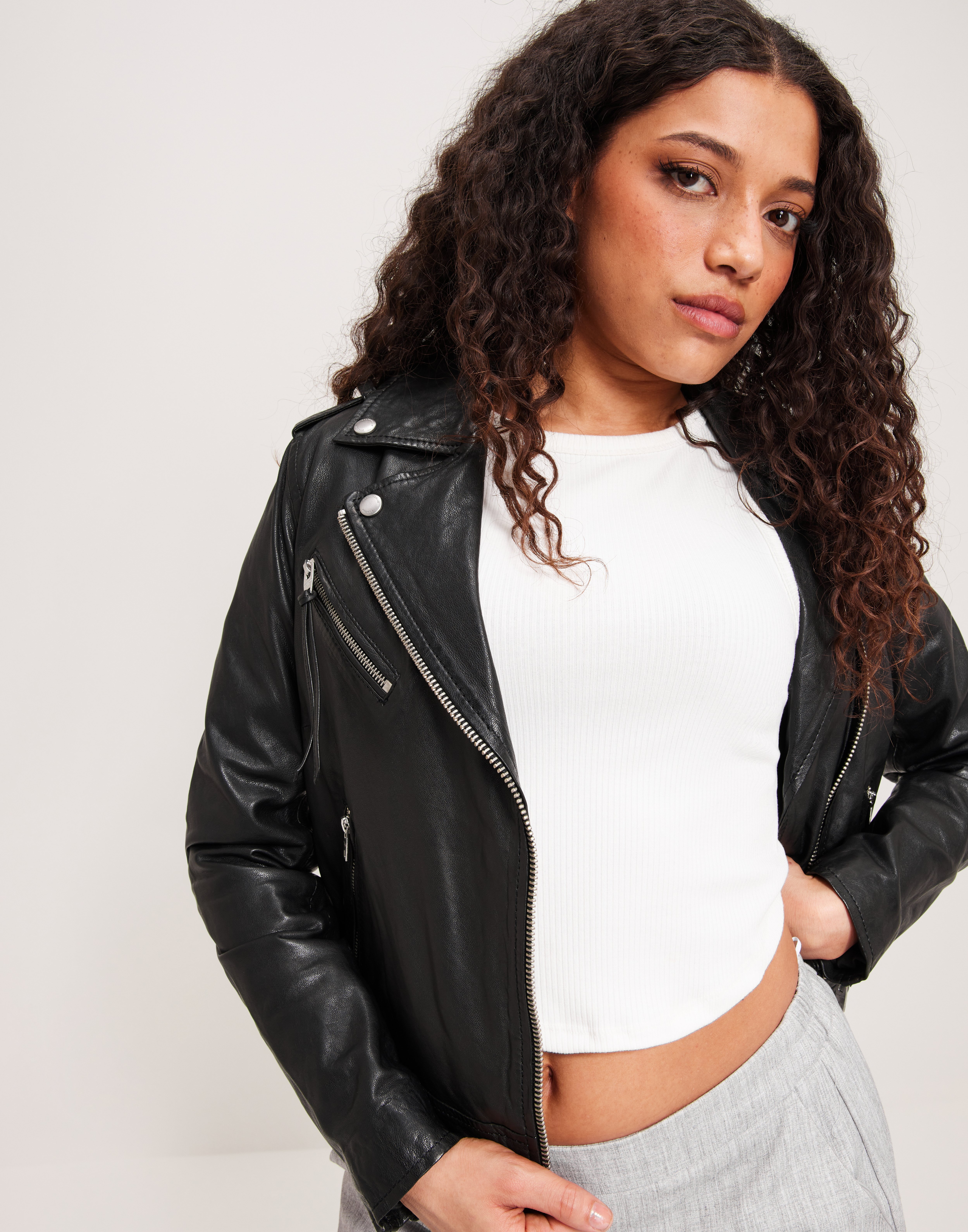 Buy ROCKANDBLUE Nicole - Black | Nelly.com