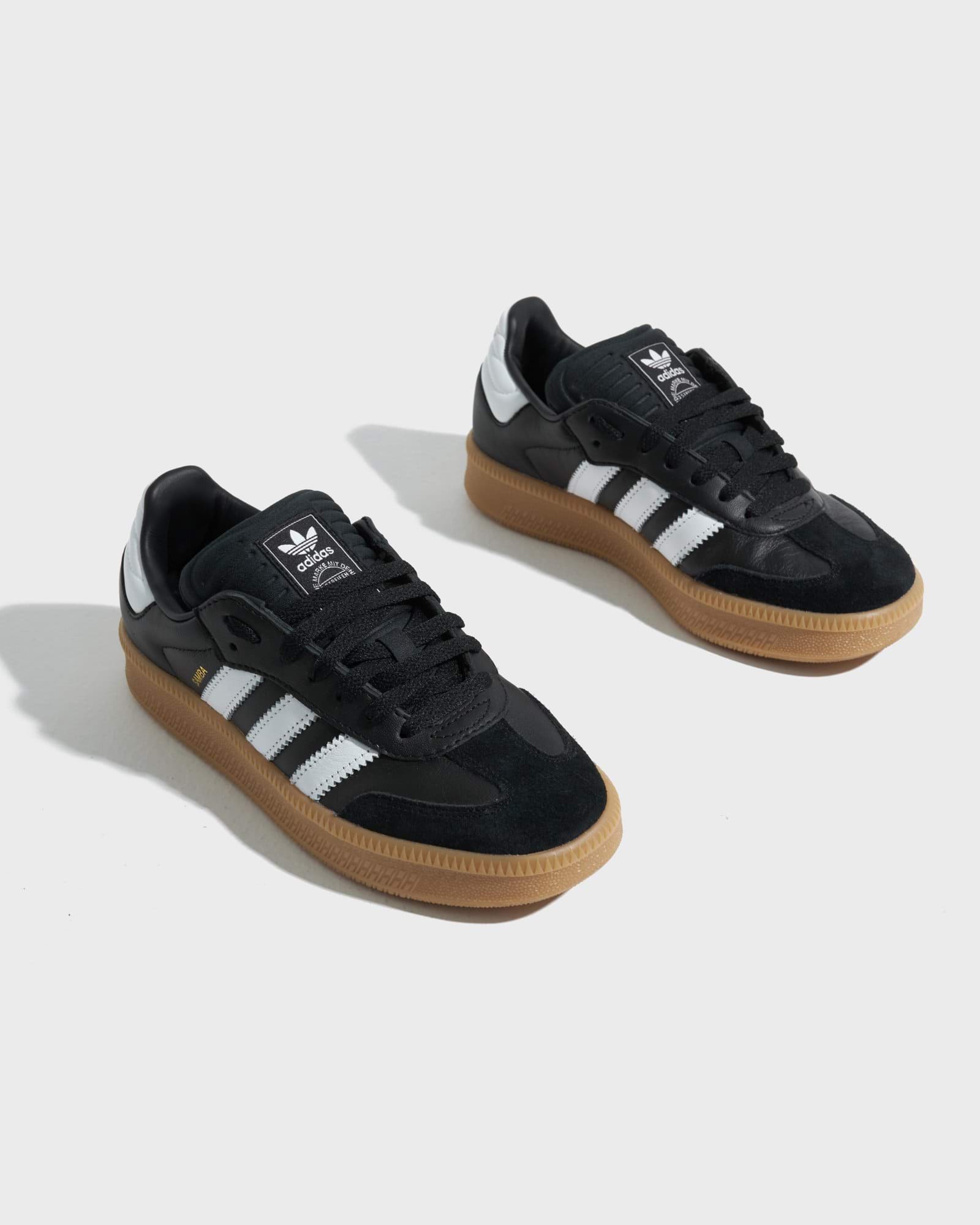 Kjøp Adidas Originals SAMBA XLG - Black | Nelly.com