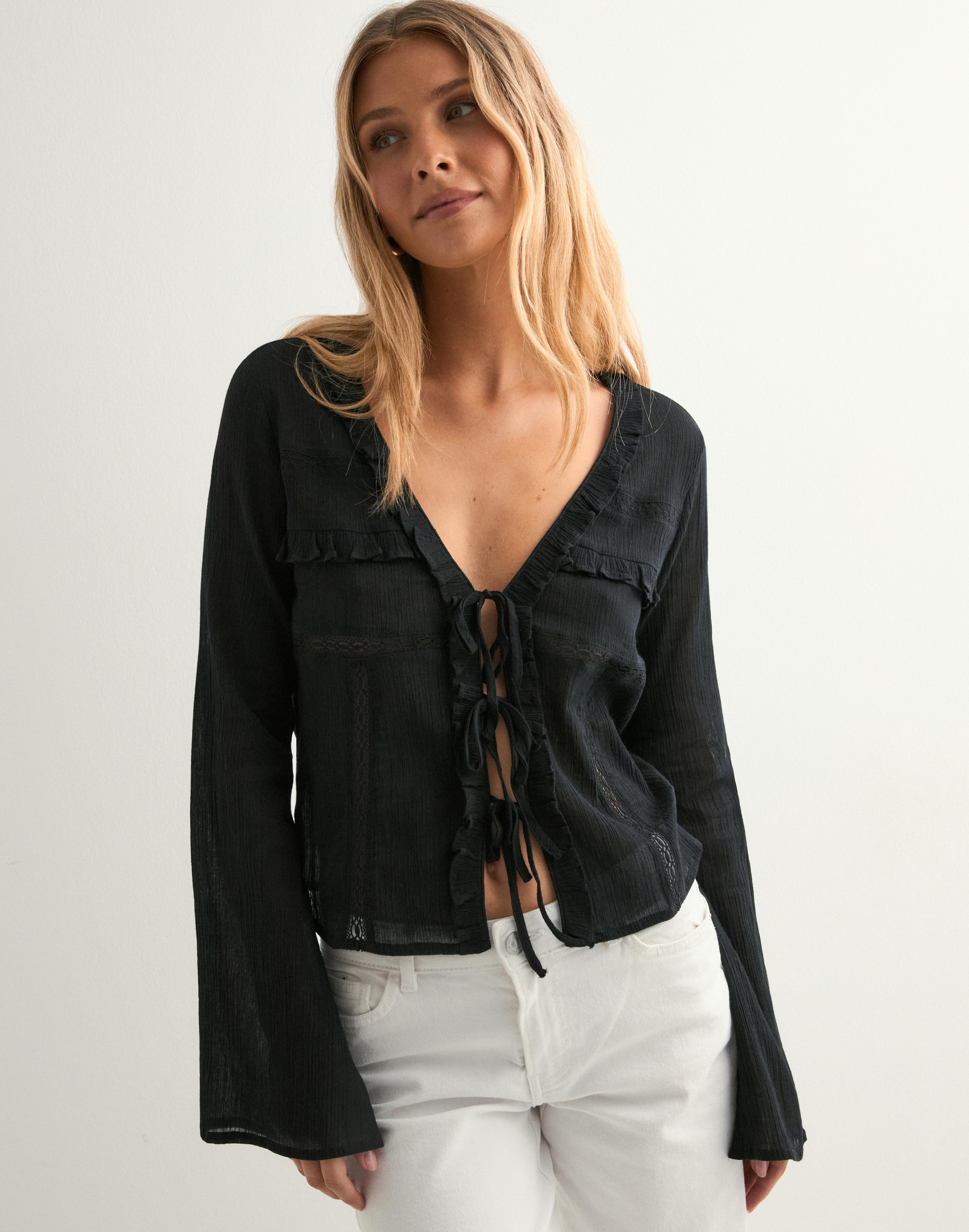 Kjøp Nelly Lace Insert Blouse - Black | Nelly.com