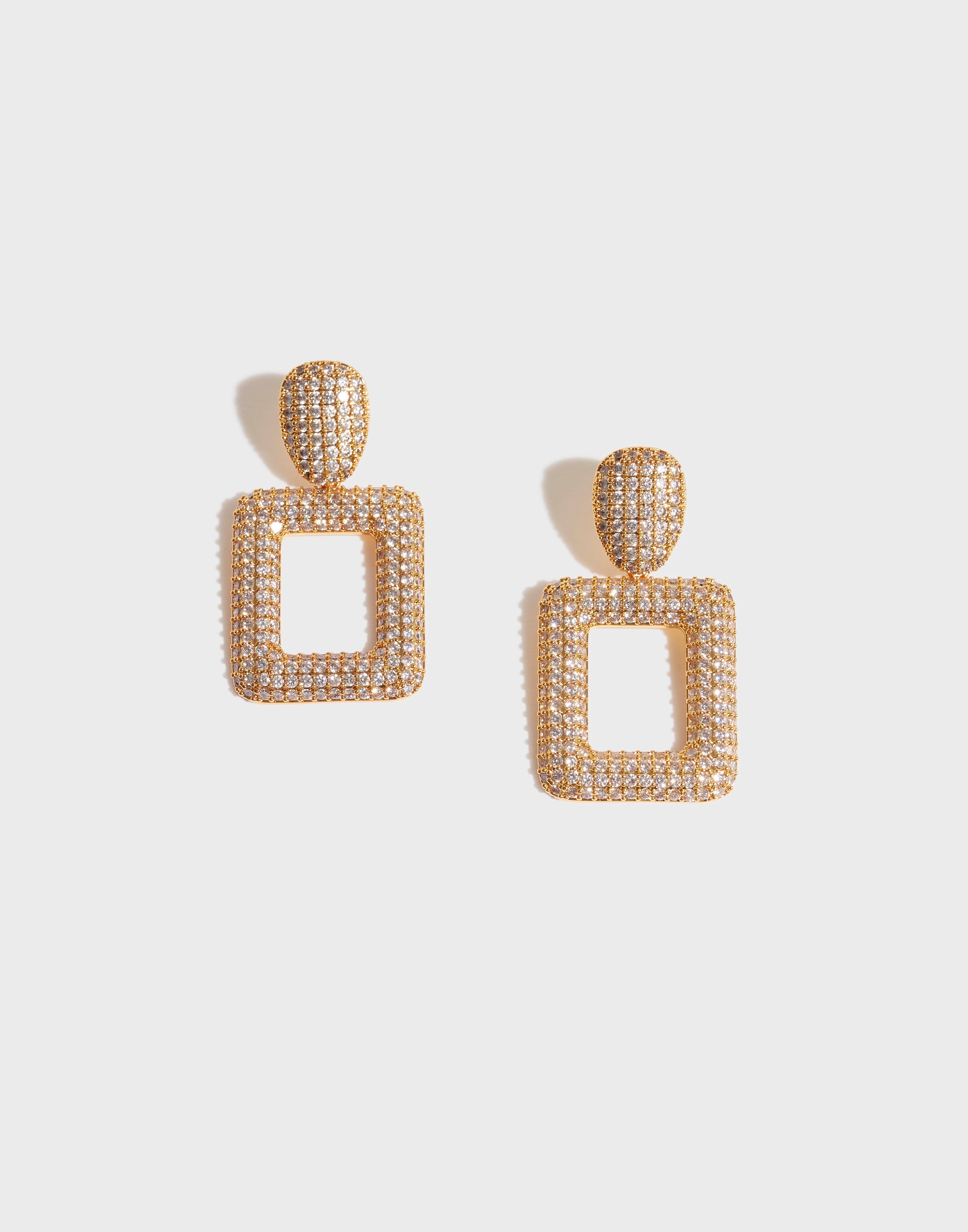 Köp Muli Collection Iconic Squared Pave Earrings - Gold | Nelly.com