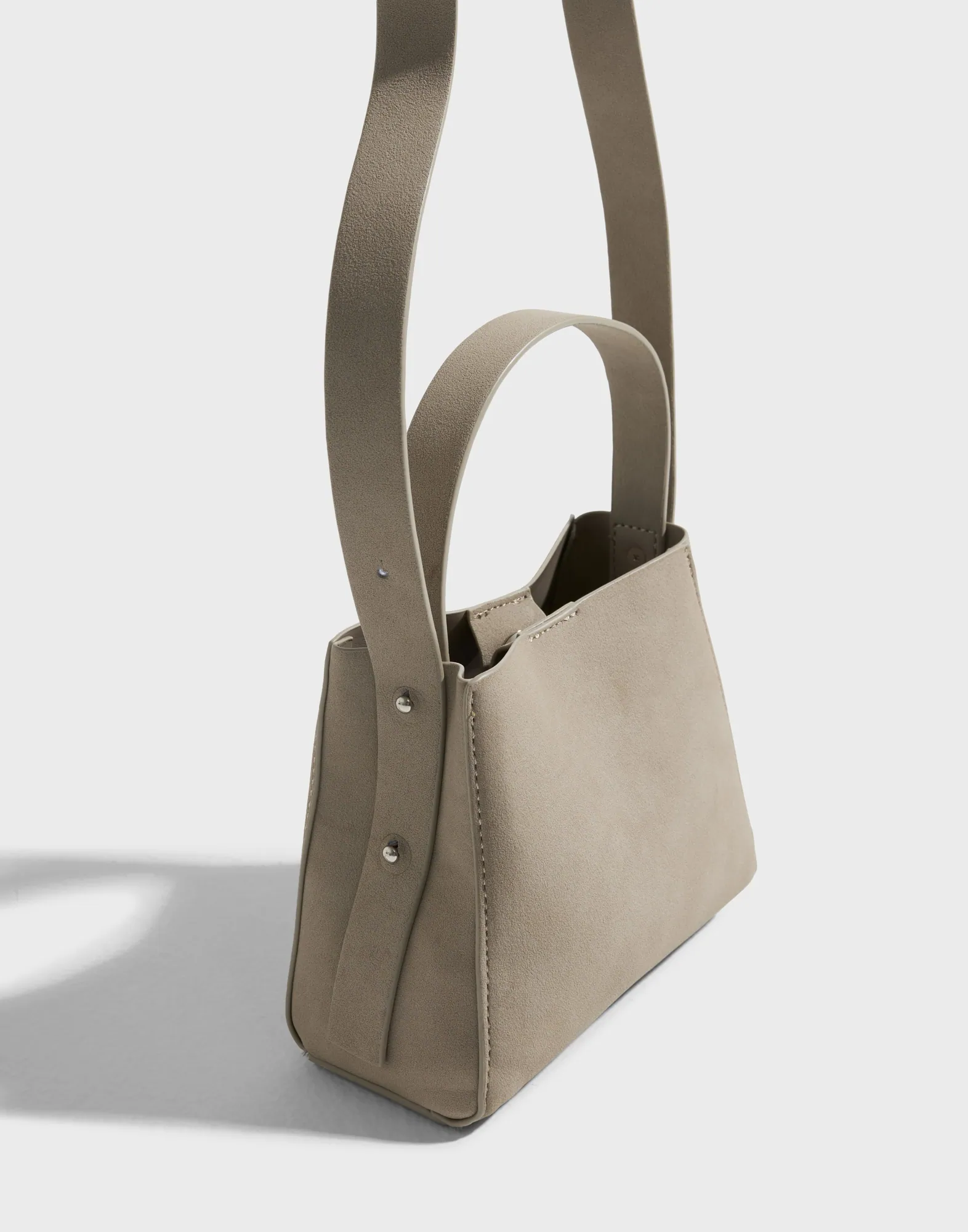 Köp Gina Tricot Pu Mini Bag - Beige | Nelly.com
