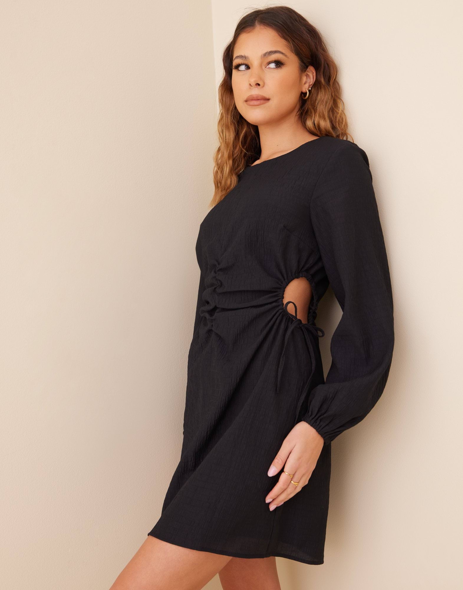 Buy Nelly Structured Cut Out Dress - Black | Nelly.com
