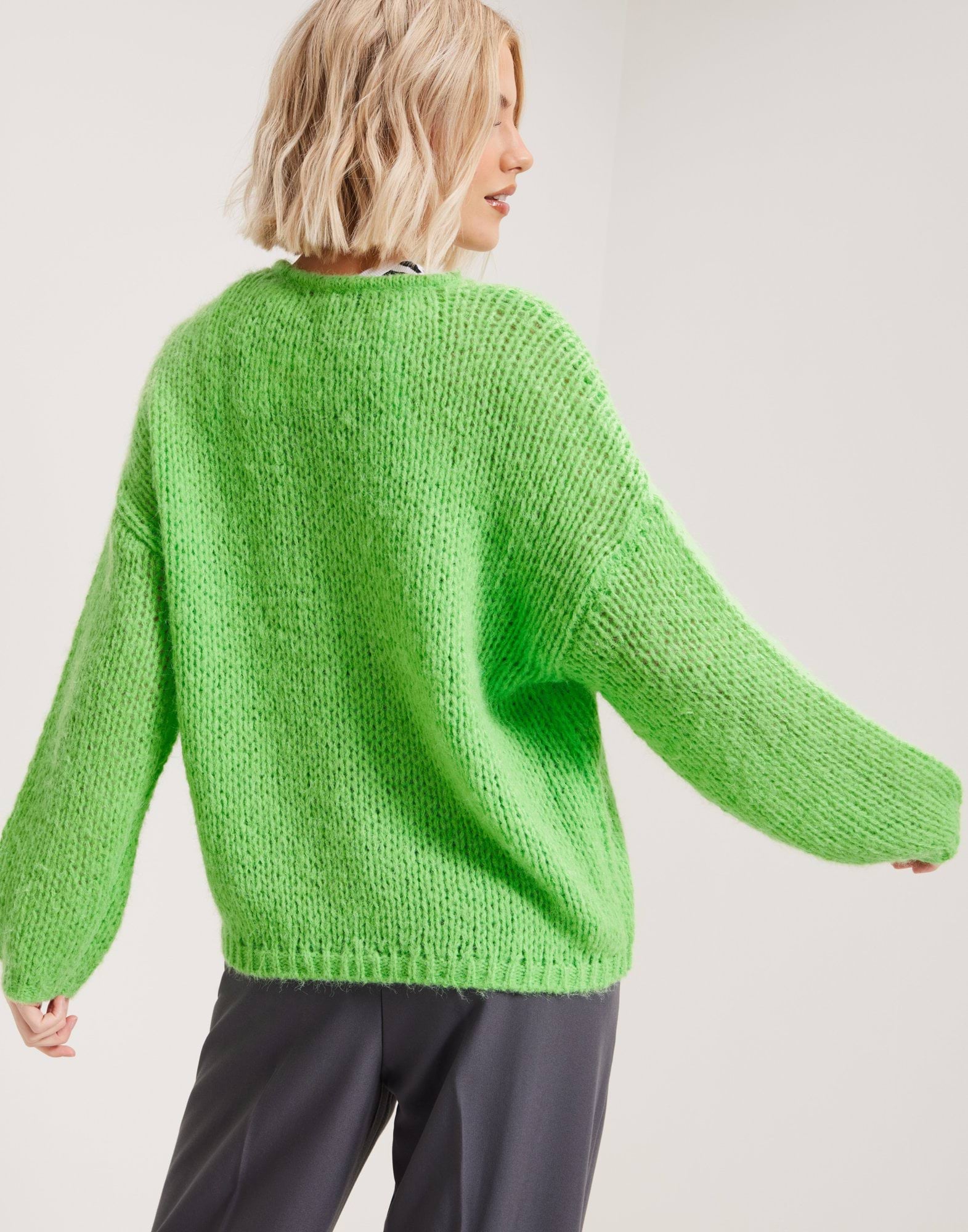 Kjøp Only ONLNORDIC LIFE LS O-NECK KNT NOOS - Summer Green | Nelly.com