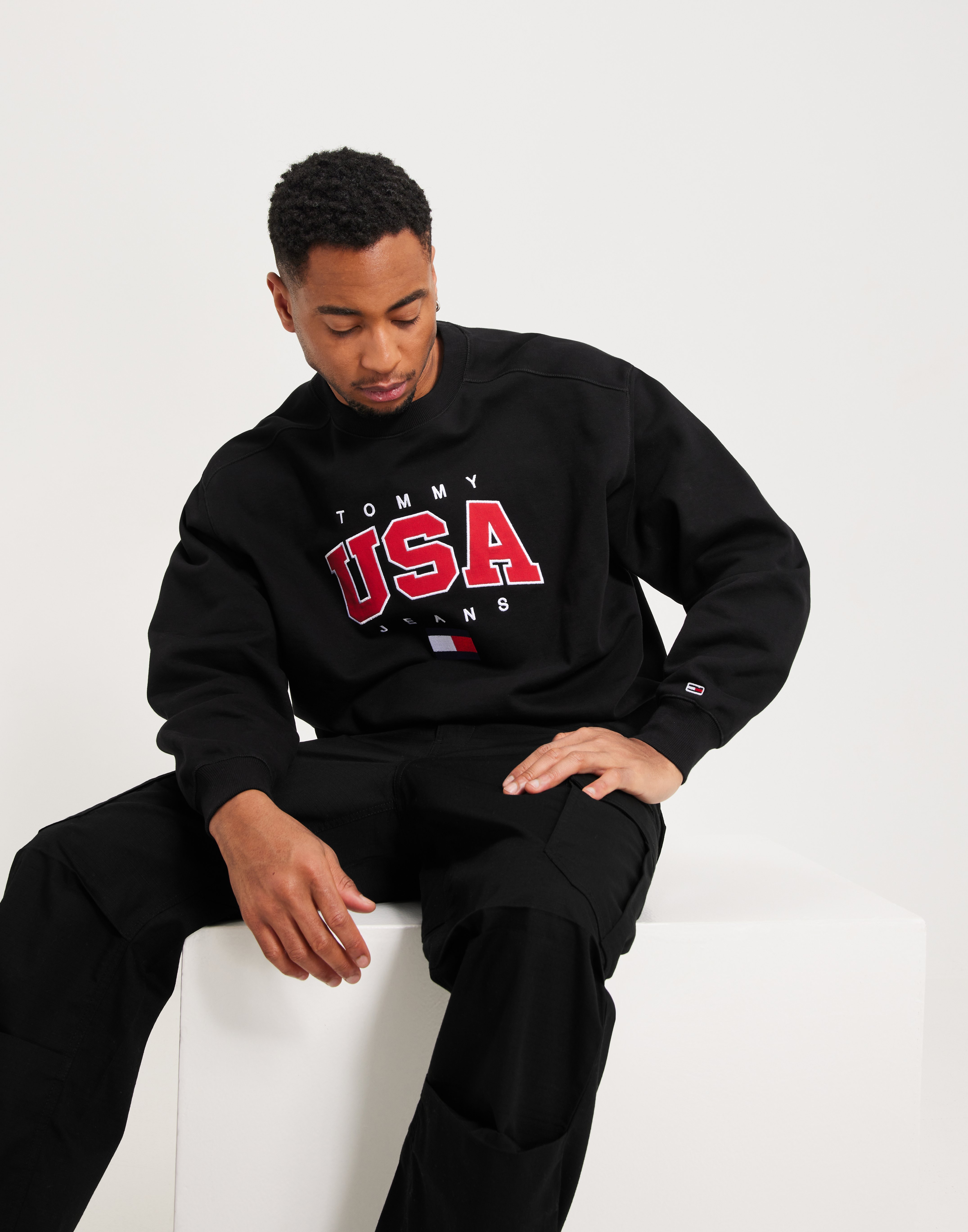 Buy Tommy Jeans TJM BOXY MODERN SPORT USA CREW - Black | NLYMAN