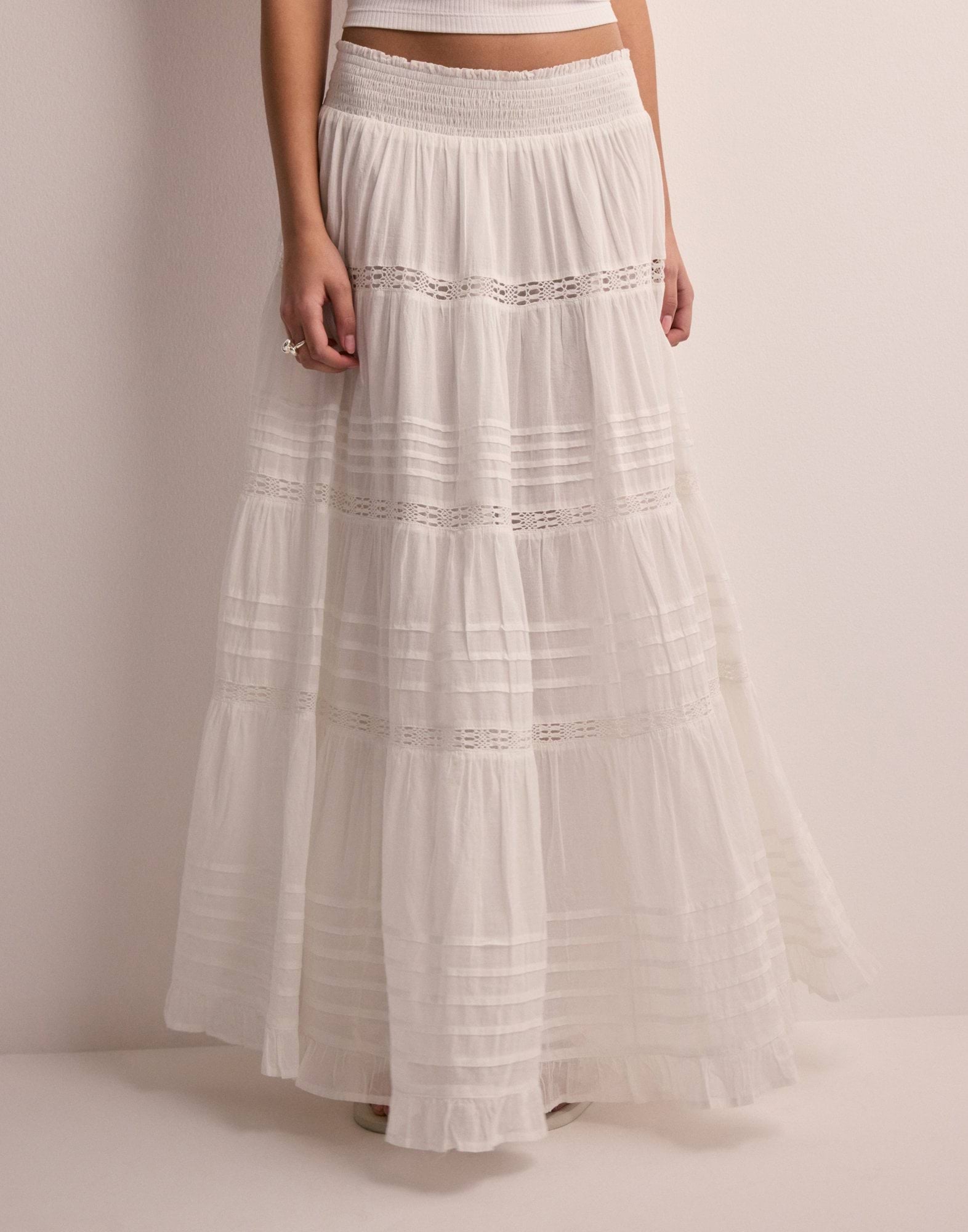 Kjøp Neo Noir Felicia S Voile Skirt - White | Nelly.com
