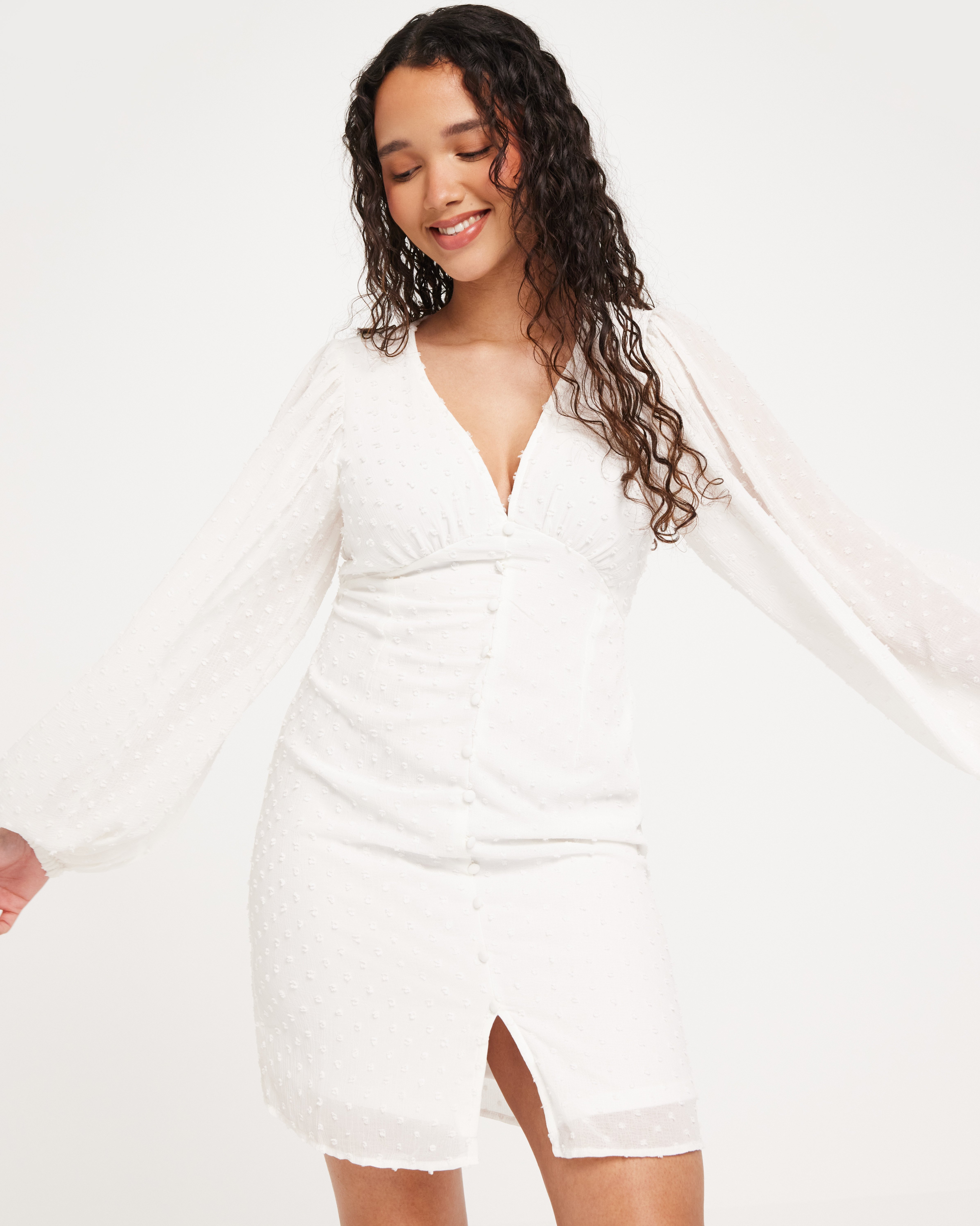 Köp Vero Moda VMDORA DOBBY LS V-NECK SHORT DRESS - Snow White | Nelly.com