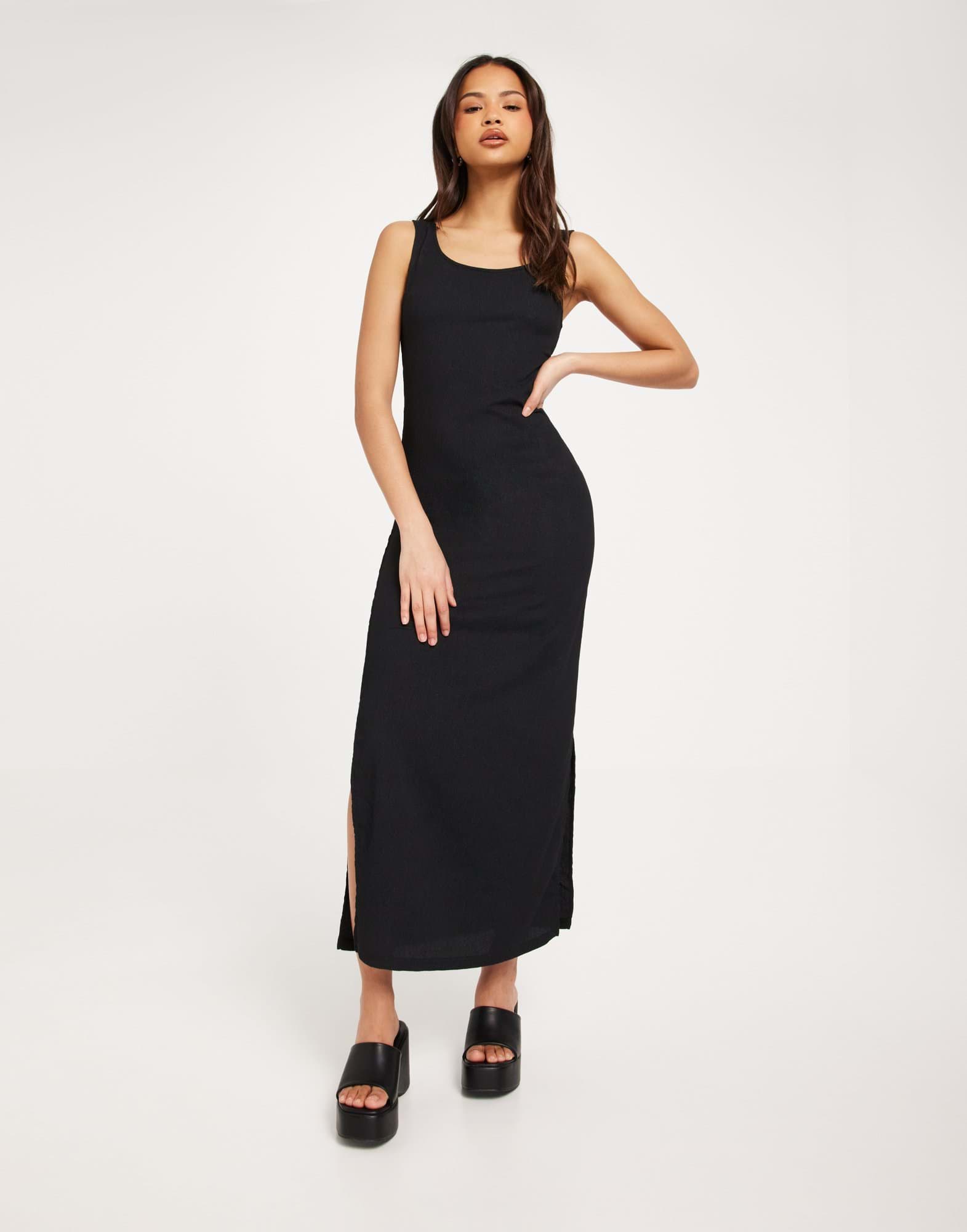 Buy Pieces PCLUNA SL MAXI DRESS SA BC - Black | Nelly.com