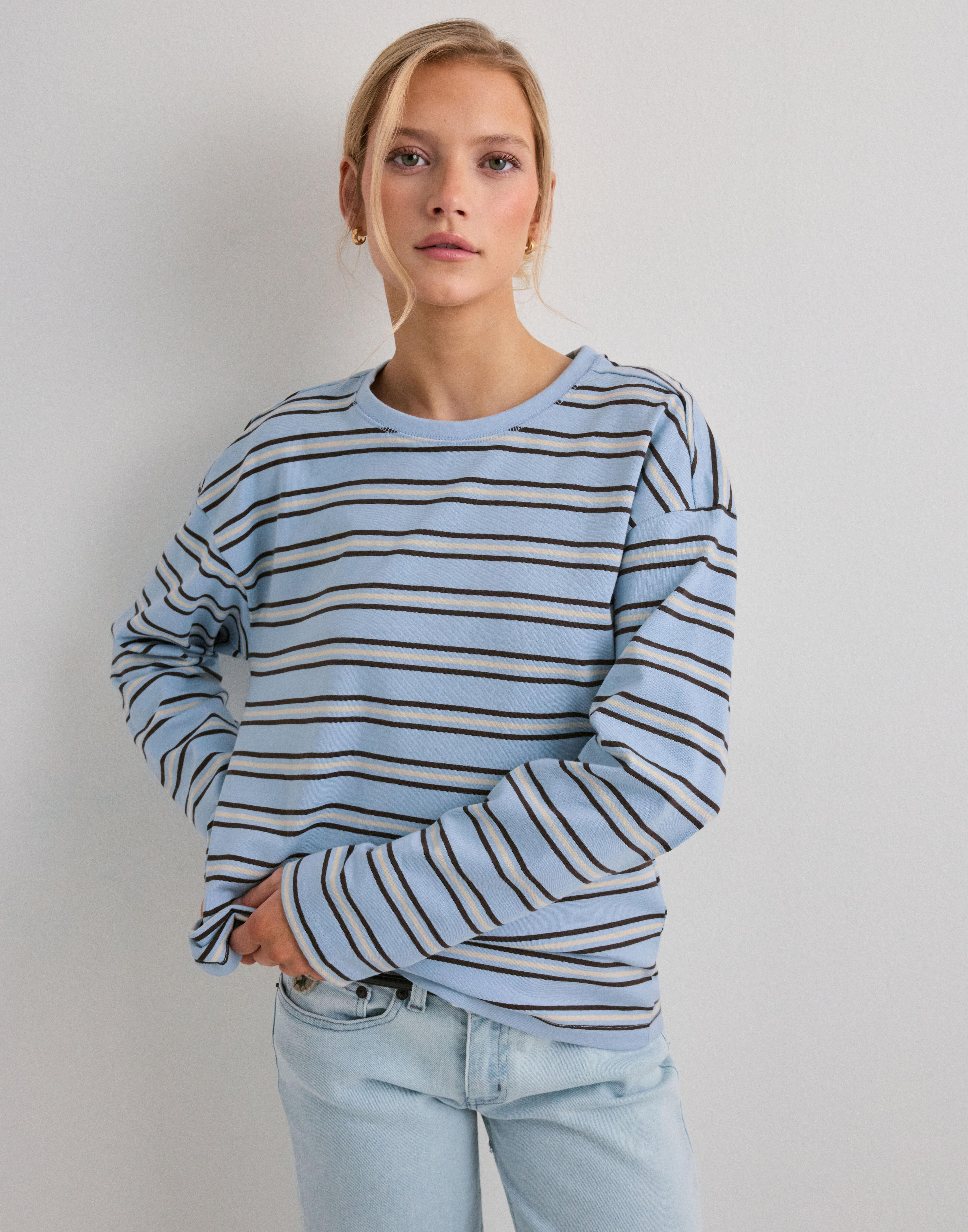 Kjøp Only ONLNEW SOPH LIFE L/S O-NECK TOP BOX - Soft chambray black ...