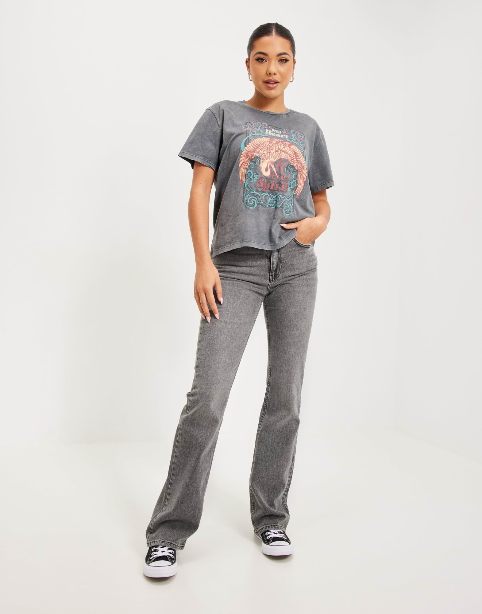 Köp Gina Tricot Full length flare jeans - Grey | Nelly.com