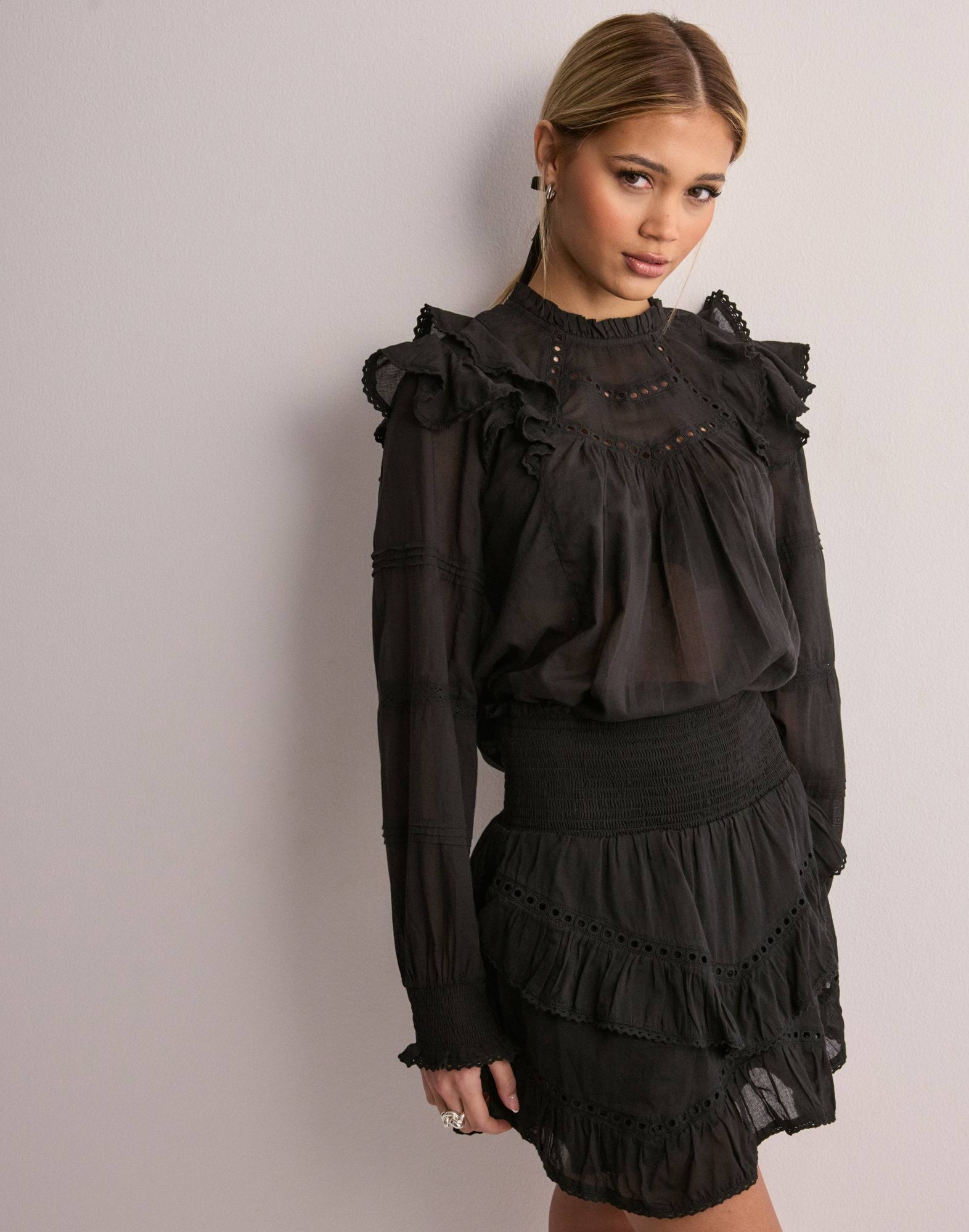 Osta Neo Noir Ricki S Voile Skirt - Black | Nelly.com