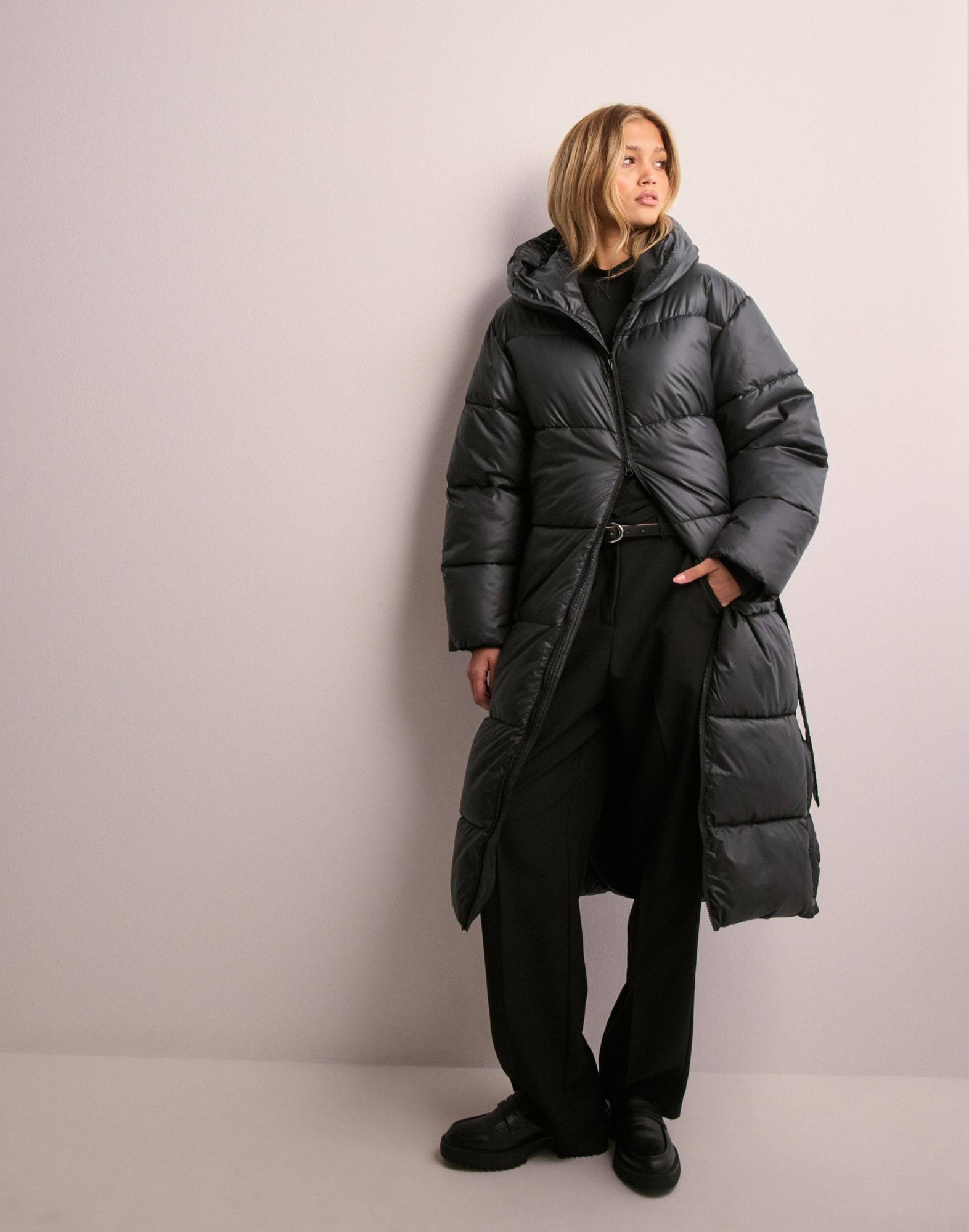 Köp Nelly Long Puffer Coat - Black | Nelly.com