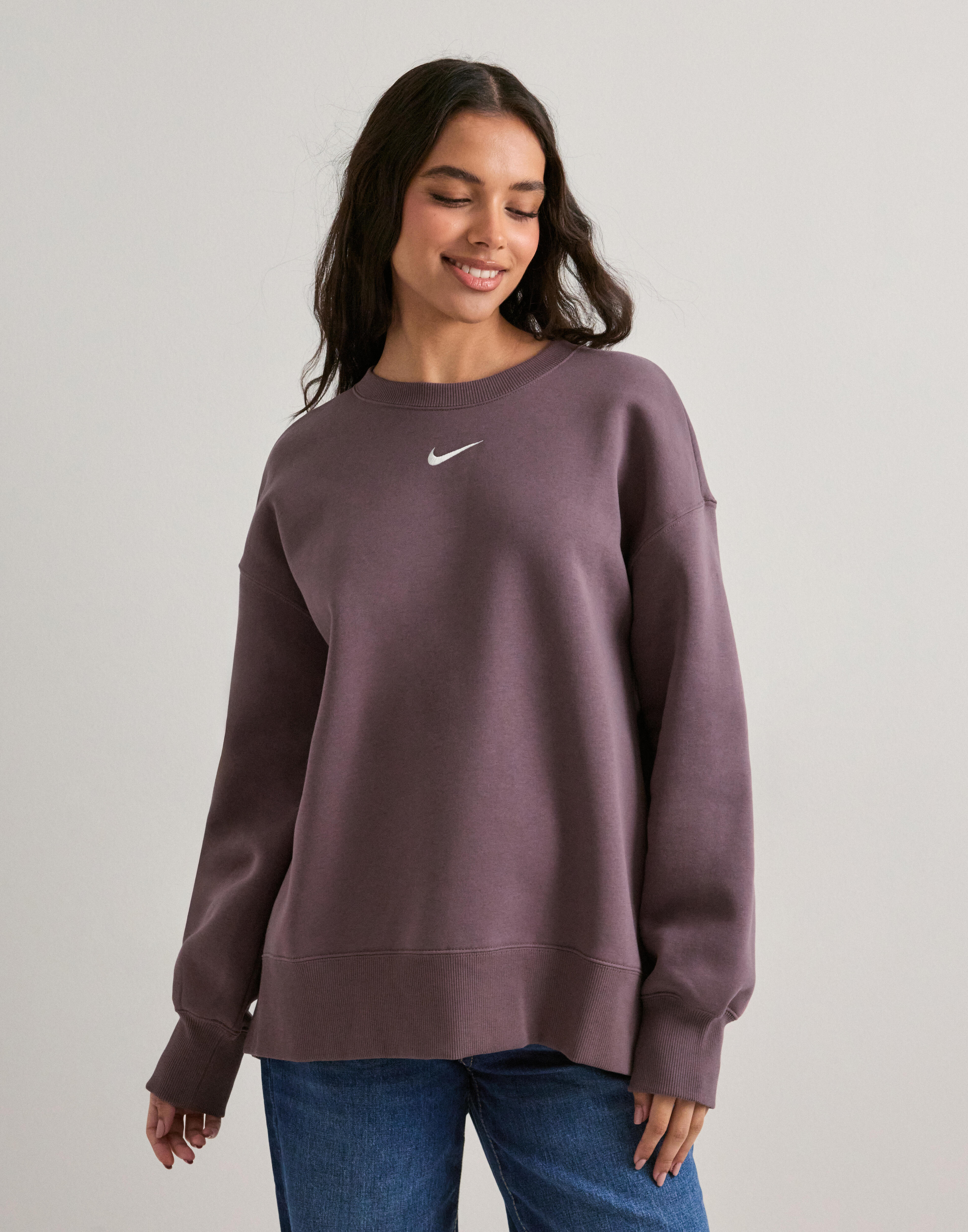Kjøp Nike W Nsw Phnx Flc Os Long Crew - Purple | Nelly.com