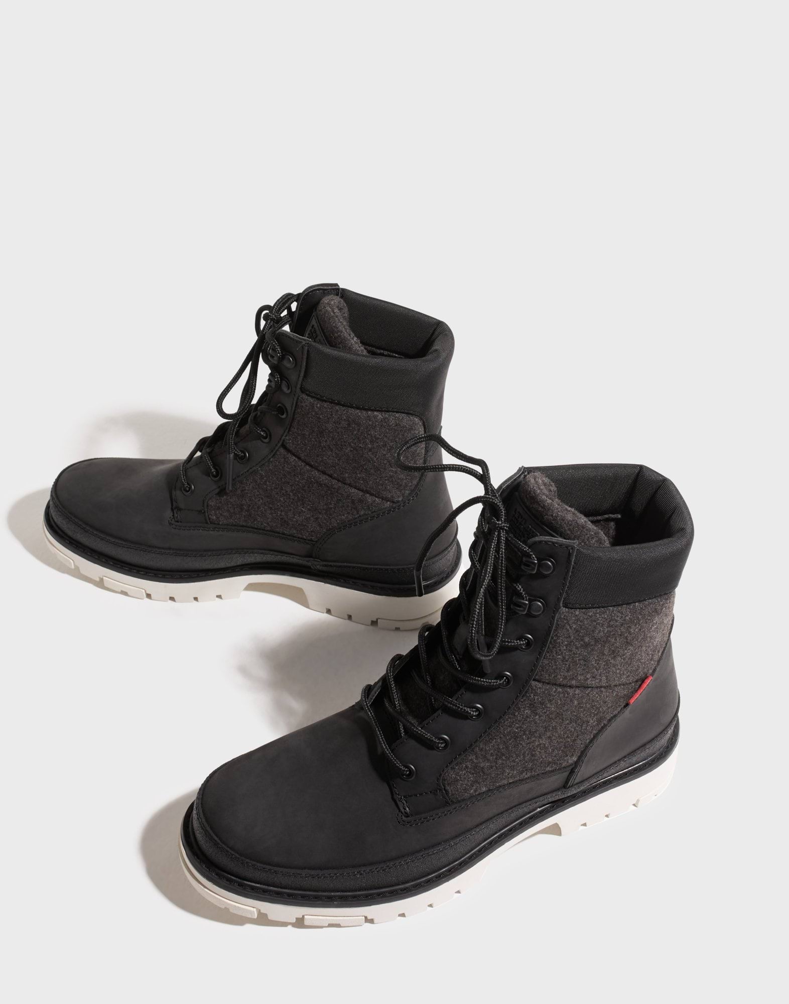 Buy Levi's TORSTEN QUILTED - *NY*Regular Black | NLYMAN