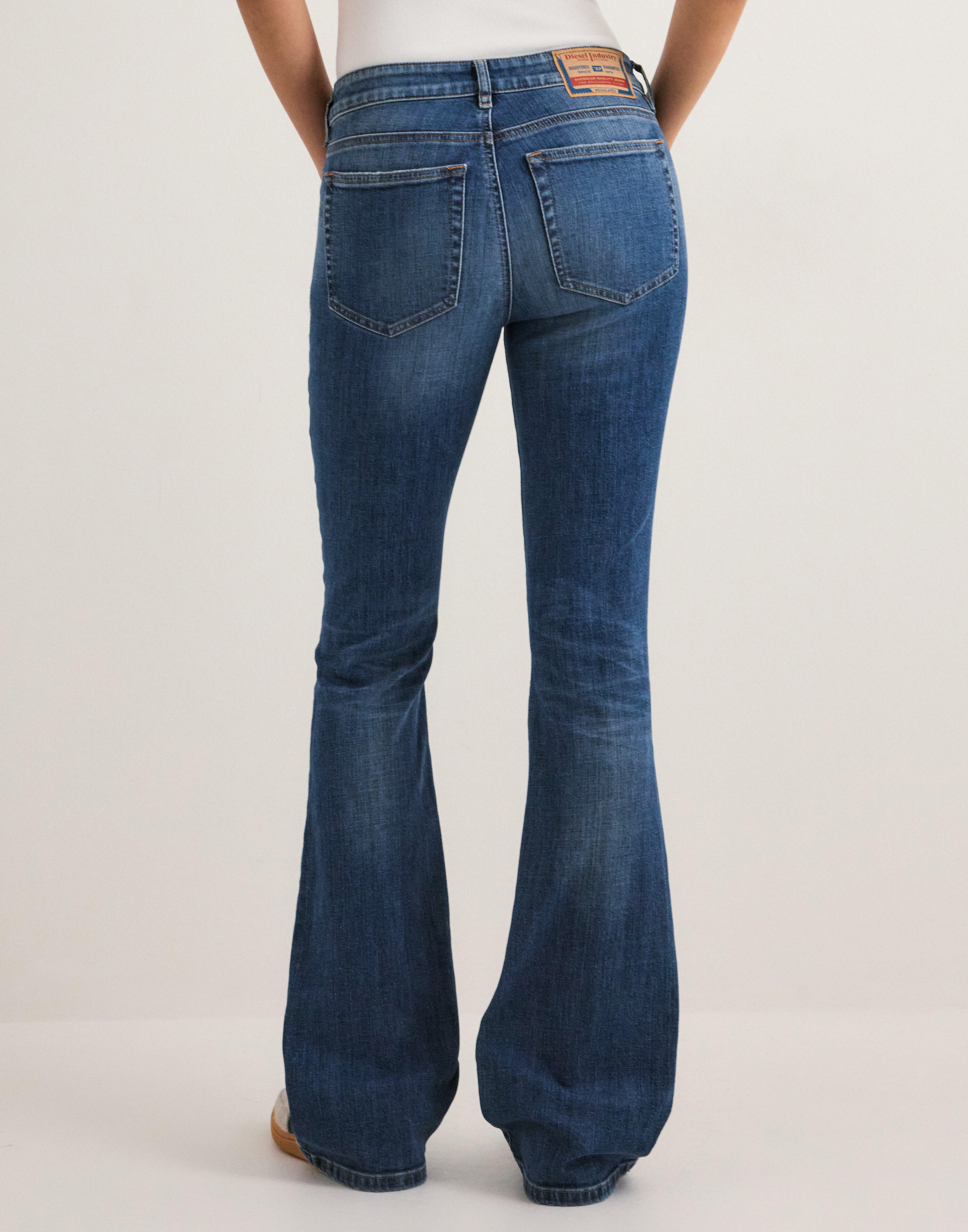 Kaufen Diesel 1969 D-EBBEY L.32 TROUSER - Blue Denim | Nelly.com