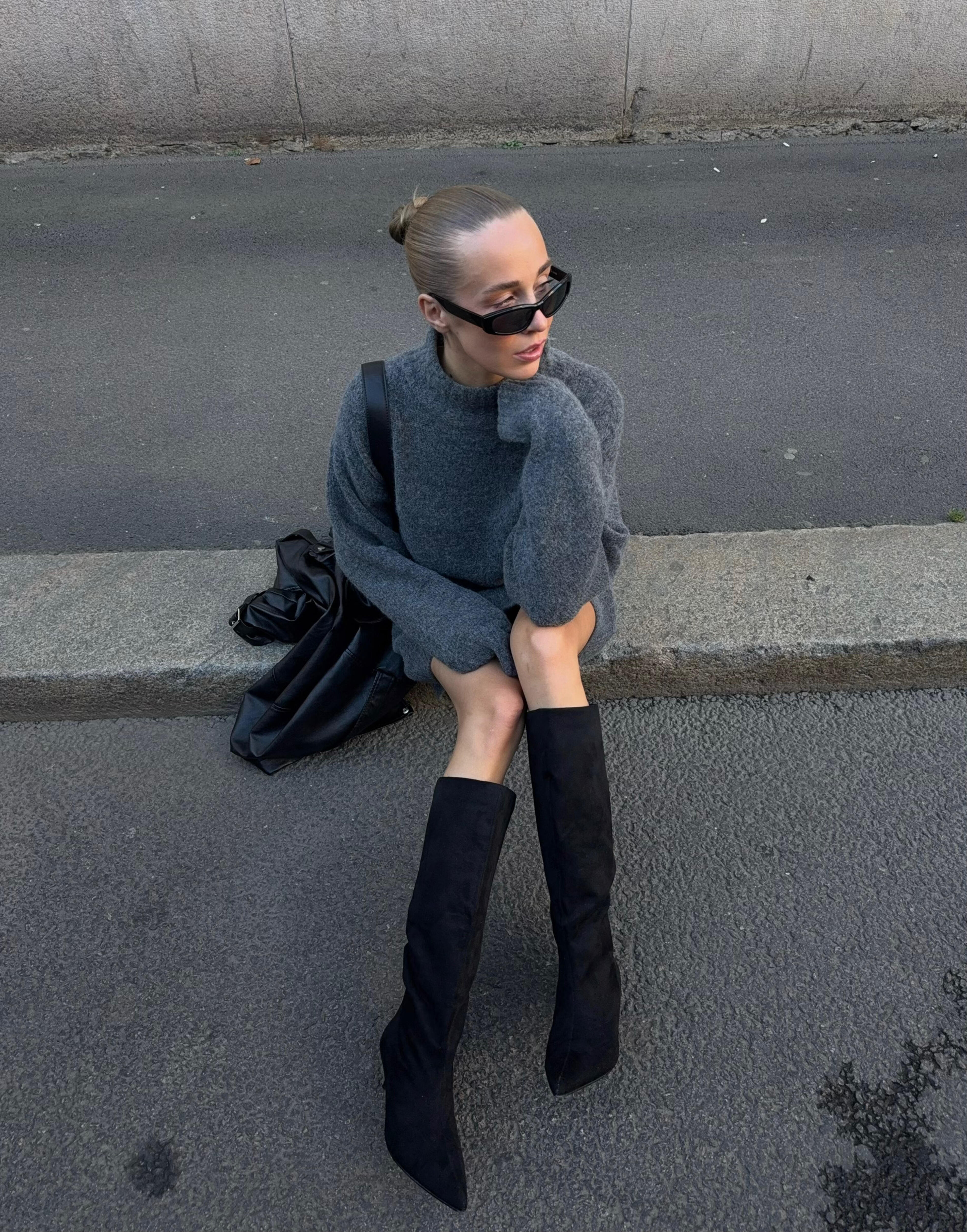 Køb Nelly Stiletto Under Knee Soft Boot - Black | Nelly.com