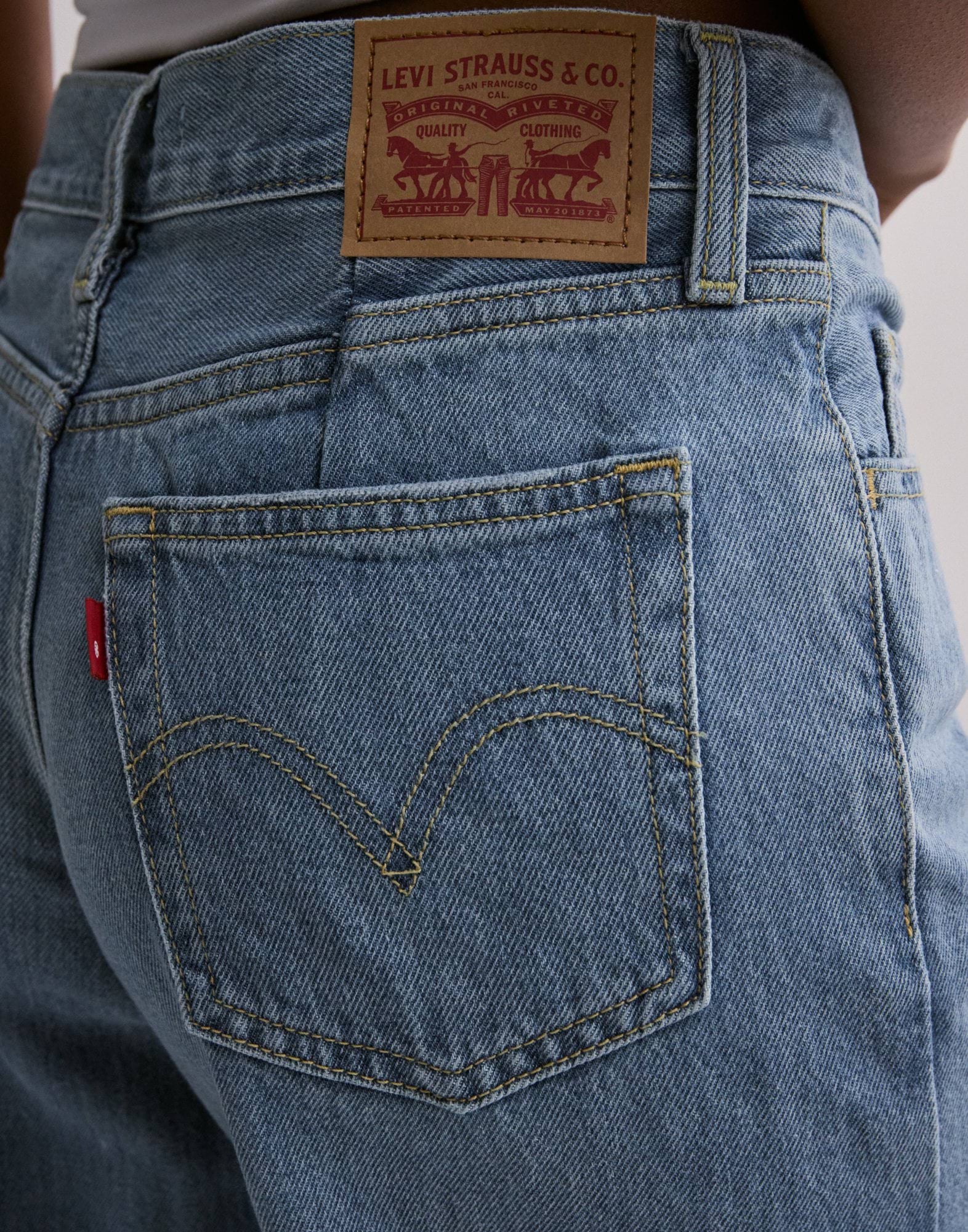 Kjøp Levi's 94 BAGGY WIDE LEG ALT - *NY*Light Indigo | Nelly.com