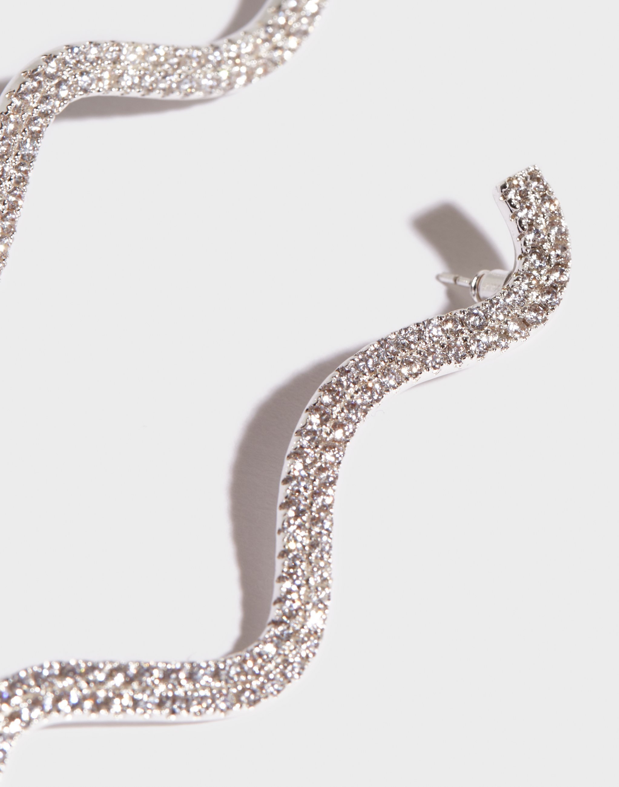 Buy Muli Collection Iconic Wave Earrings - Silver | Nelly.com