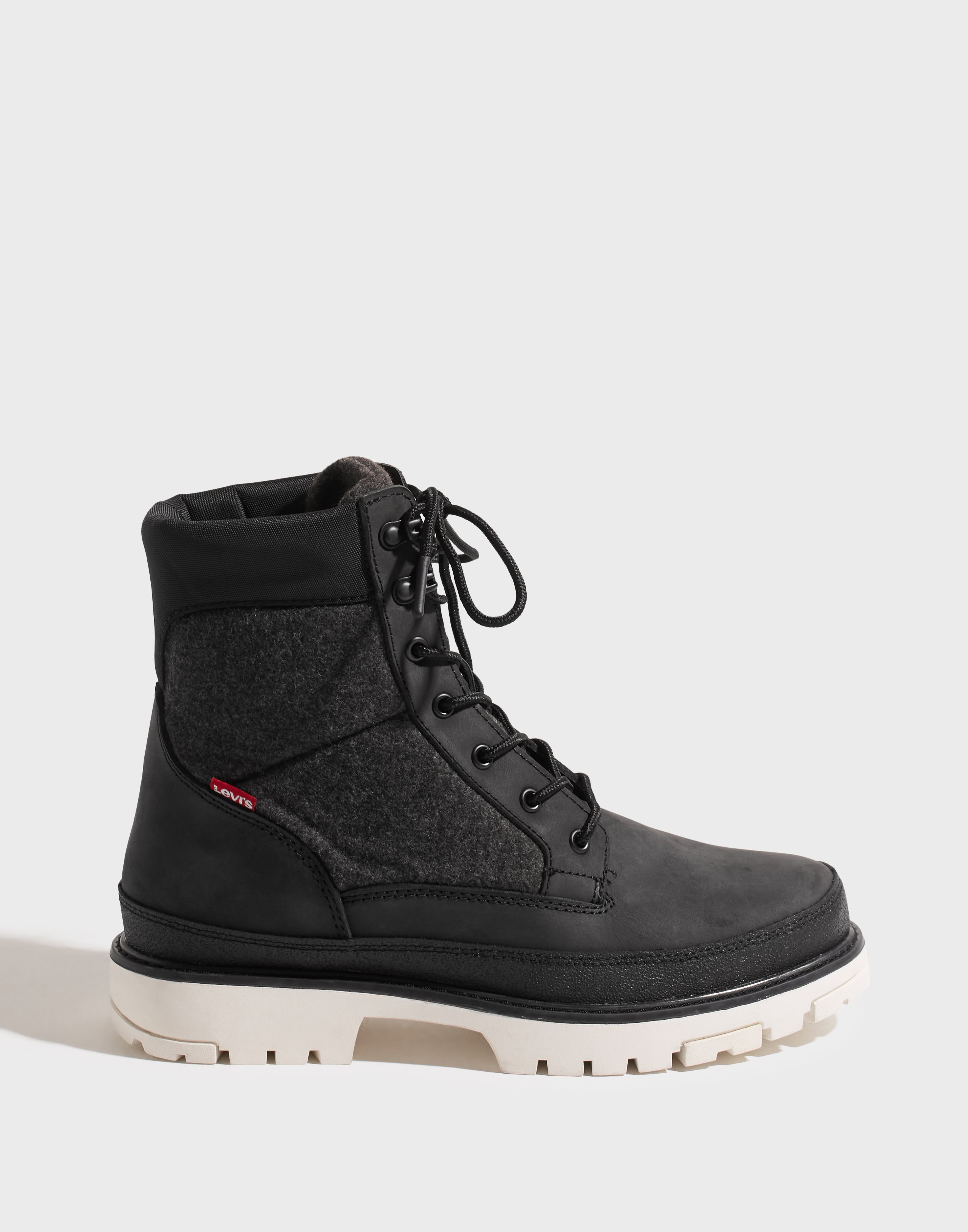Buy Levi's TORSTEN QUILTED - *NY*Regular Black | NLYMAN