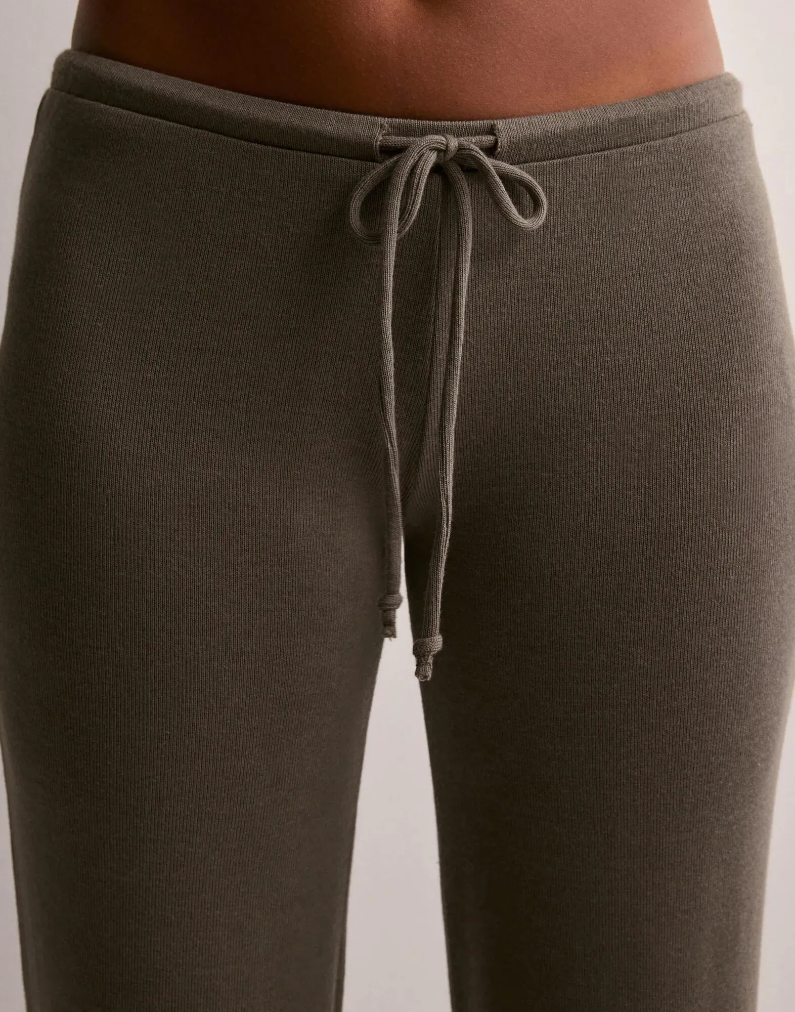 Osta Nelly My Chill Pants - Taupe | Nelly.com