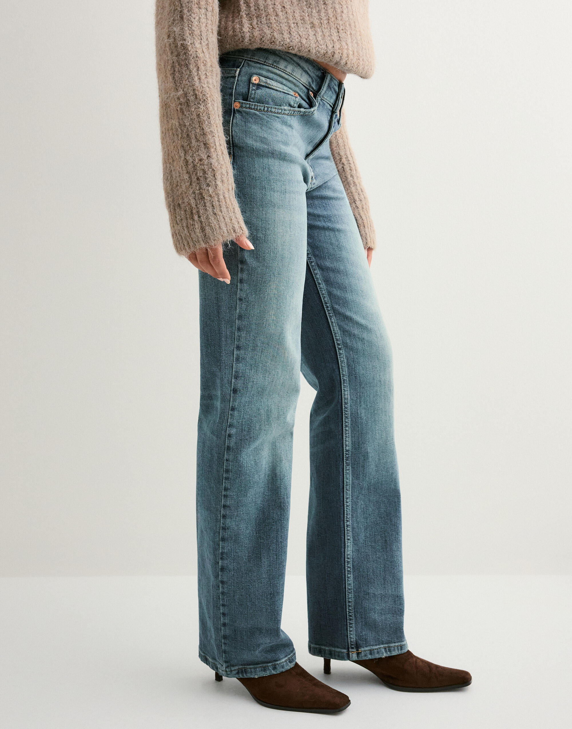 Kjøp Nelly Perfect Straight Jeans - Medium Blue | Nelly.com