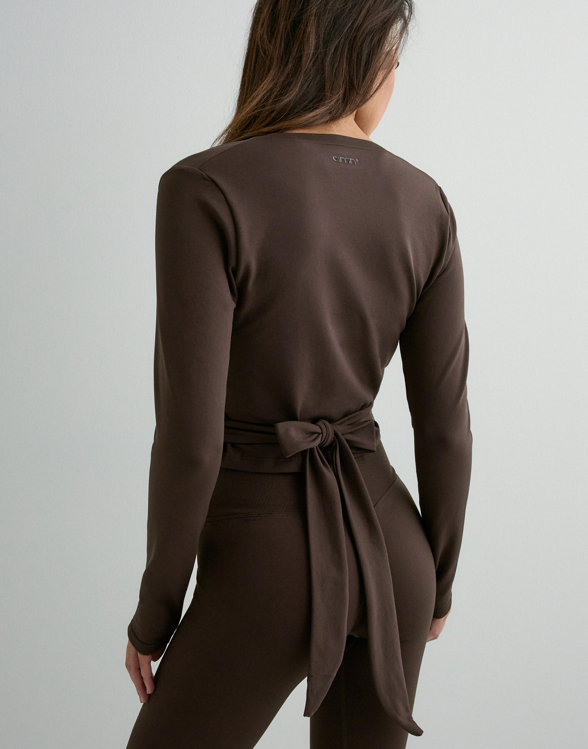 Kjøp Aim'n Shape Seamless Wrap Long Sleeve - Chocolate | Nelly.com