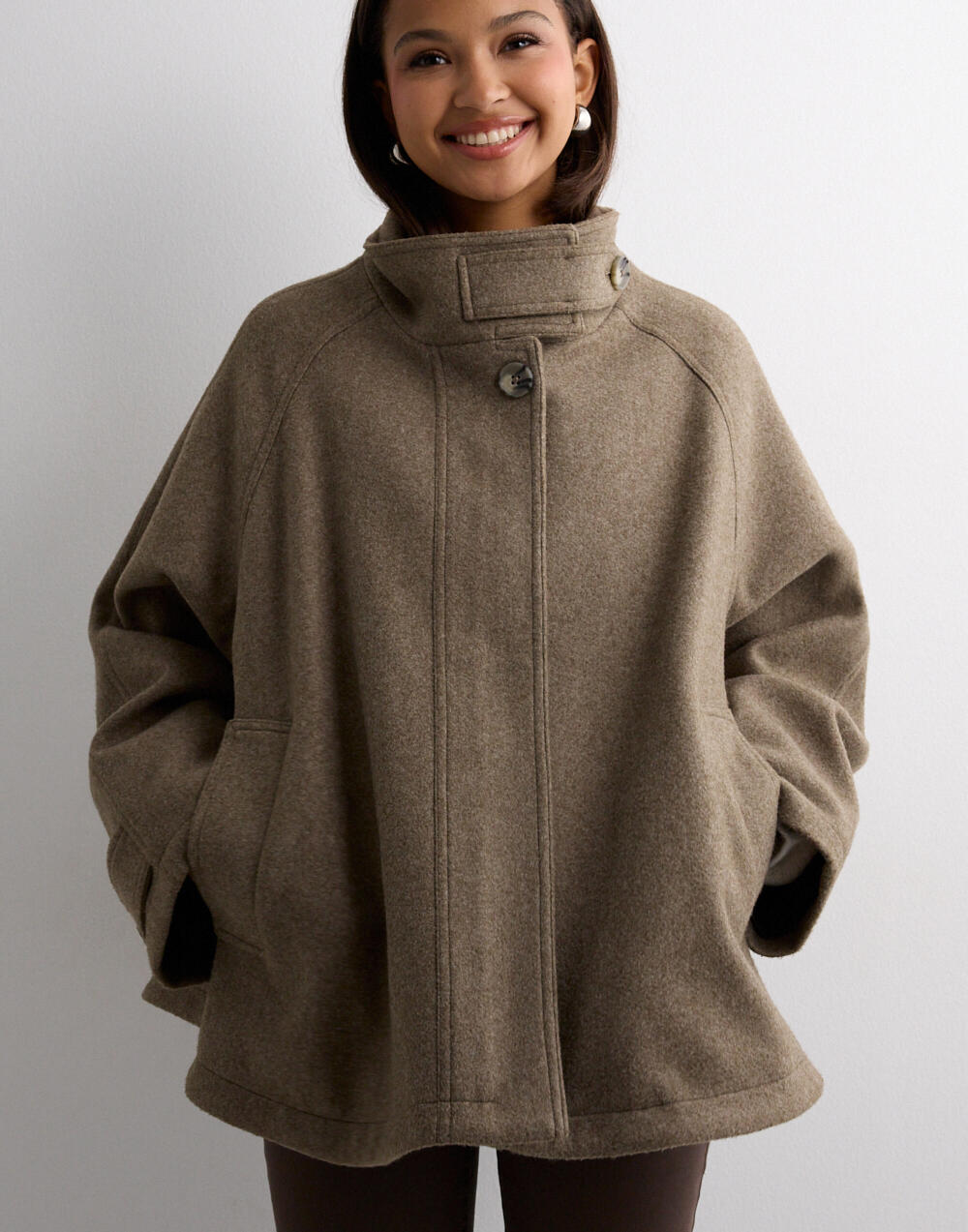 Kjøp Only ONLTHILDE LIFE CAPE COAT OTW - Walnut Melange | Nelly.com