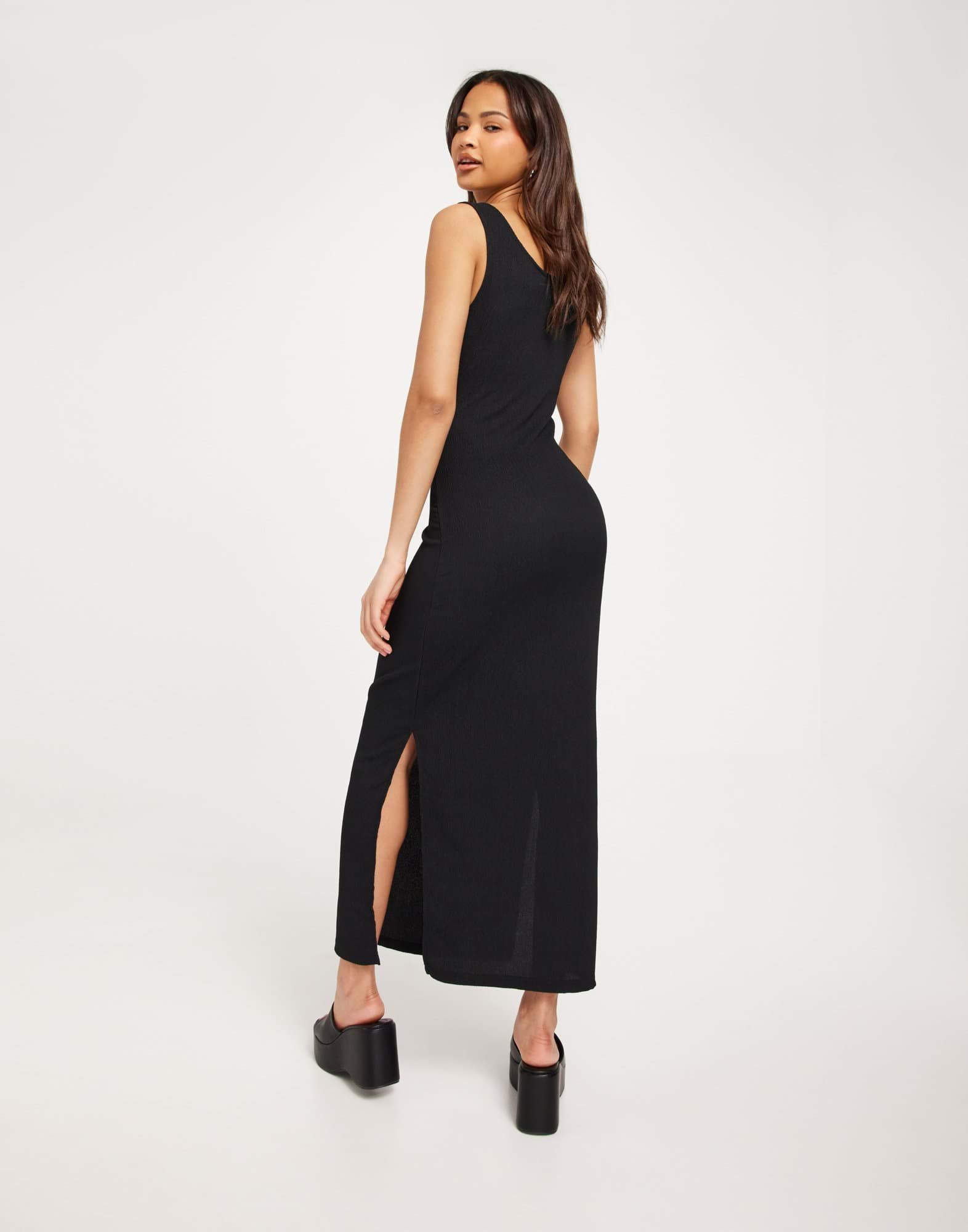 Buy Pieces PCLUNA SL MAXI DRESS SA BC - Black | Nelly.com