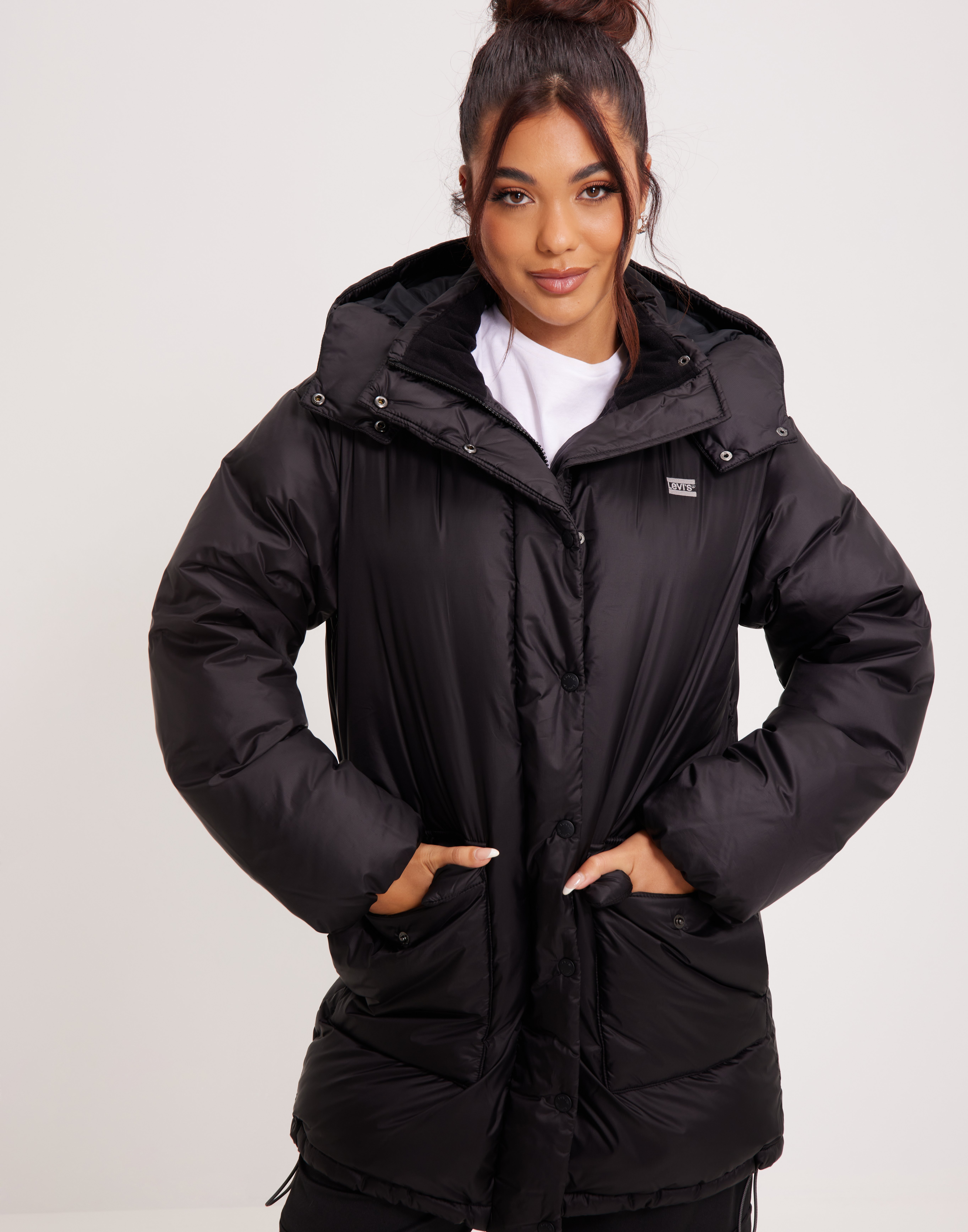 Köp Levi's LUNA CORE PUFFER MID - Black | Nelly.com