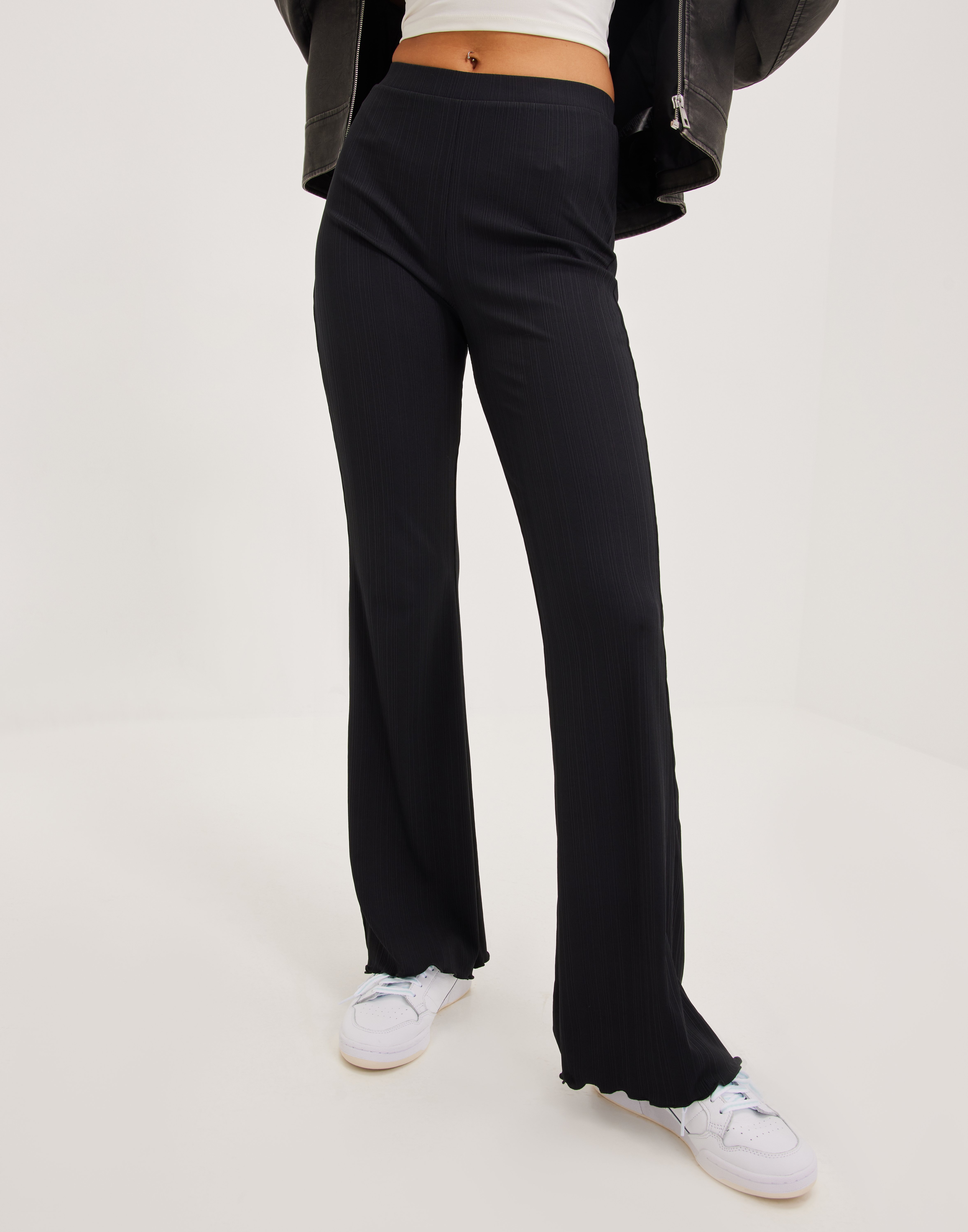 Buy Nelly Glam Frill Pants - Black | Nelly.com