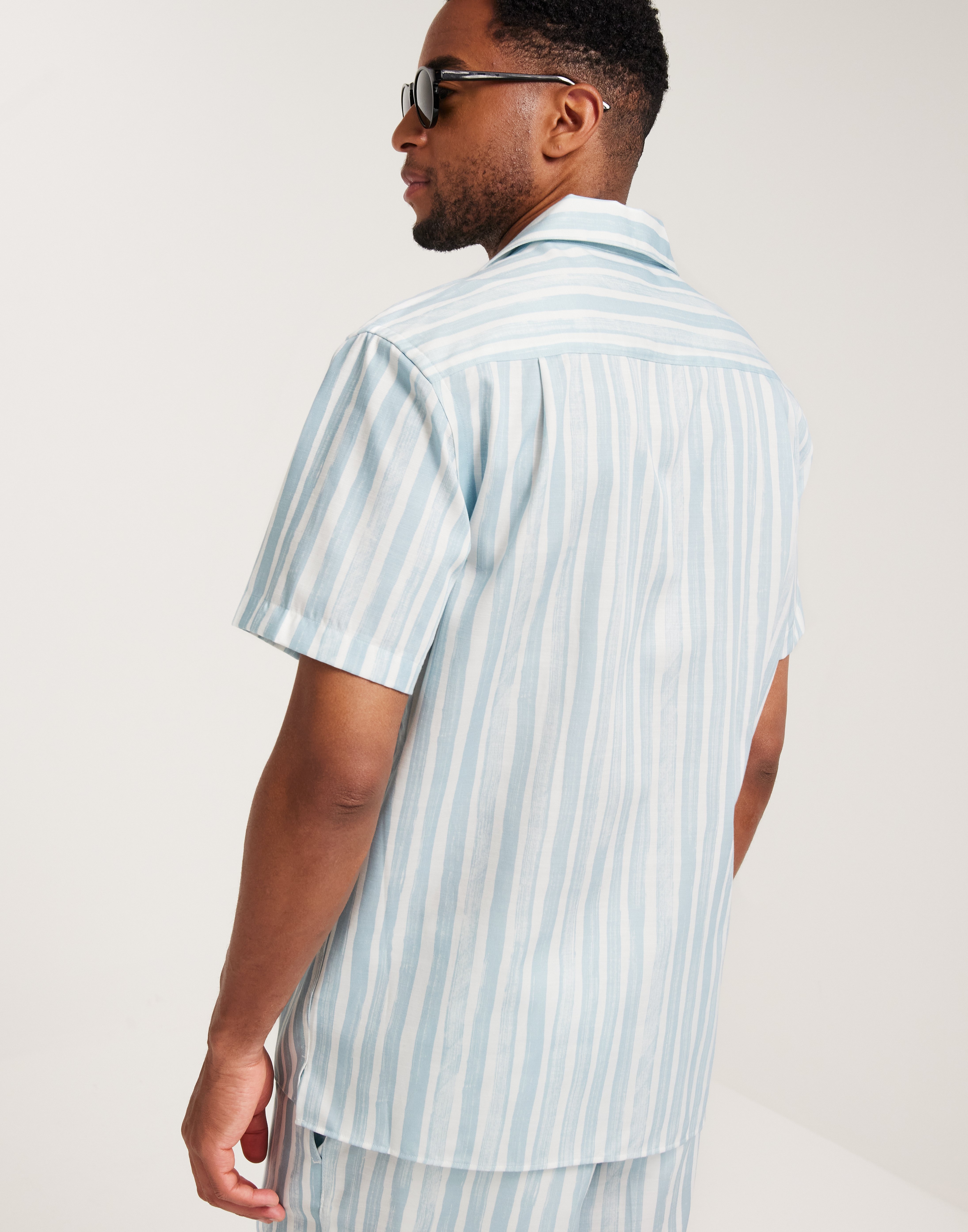 Buy J Lindeberg Elio Painted Stripe Reg Shirt - Dream Blue | NLYMAN