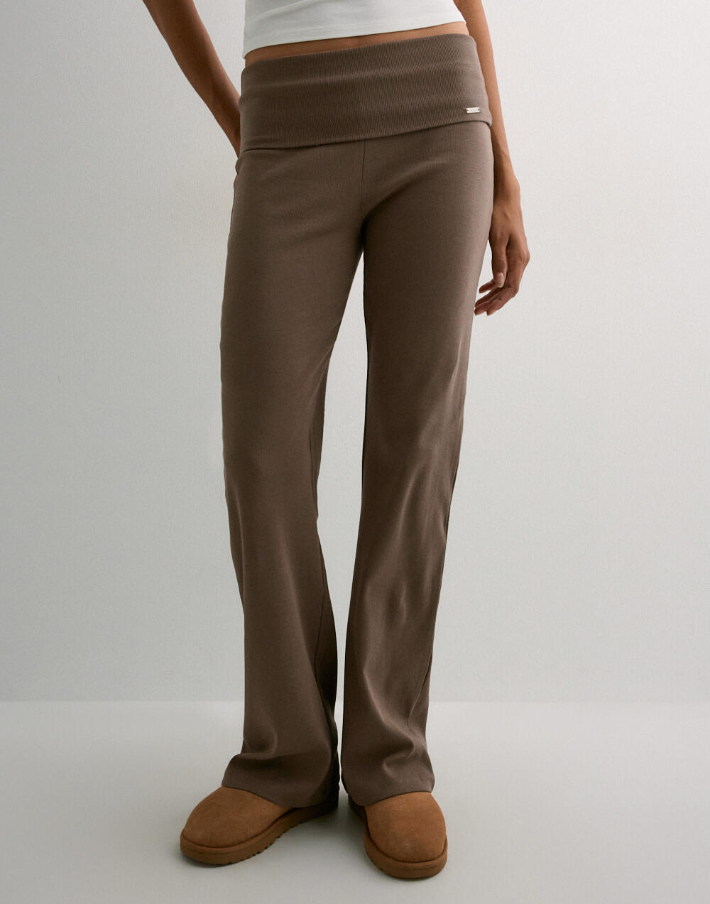 Köp Aim'n Ease Ribbed Pants - Macchiato | Nelly.com